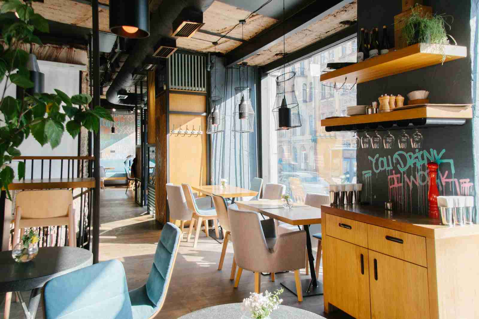 Can Restaurants Succeed Without Servers?