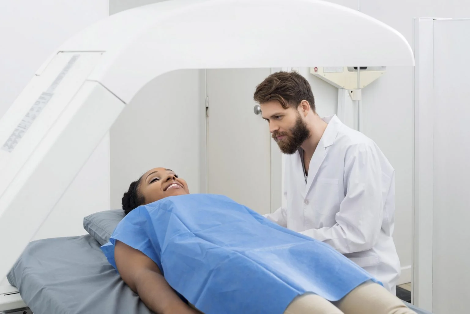 Densitométrie osseuse - Densité des os - DXA scan | Affidea