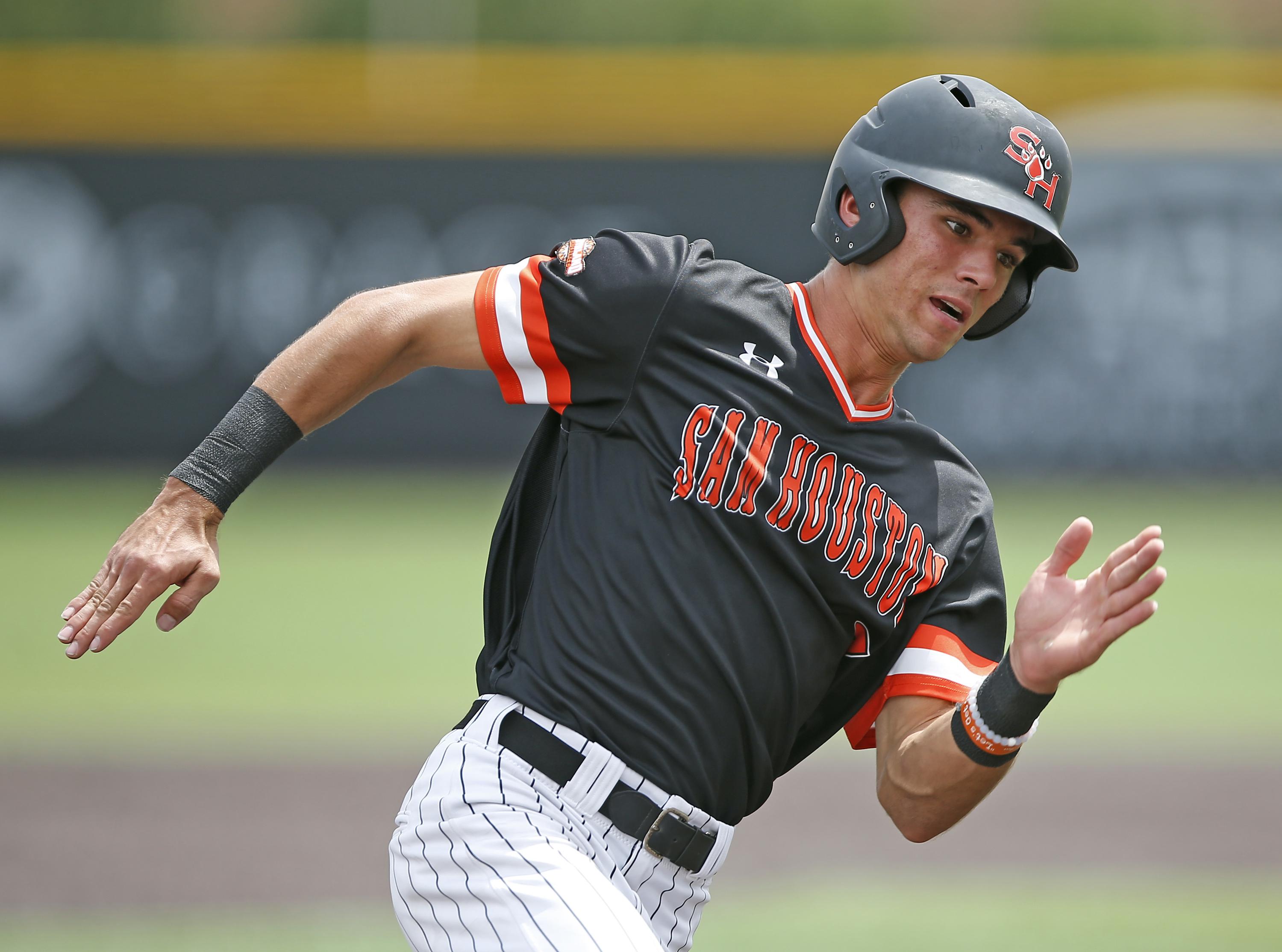 Big inning helps Sam Houston State eliminate Arizona 9-3 | AP News