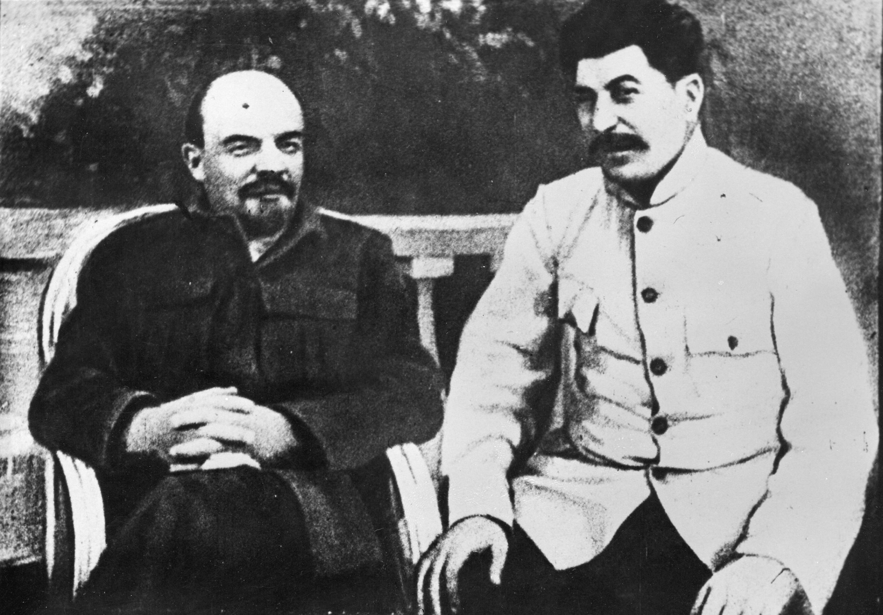 El coloso que cayó: Hace 100 años se fundó la URSS | AP News
