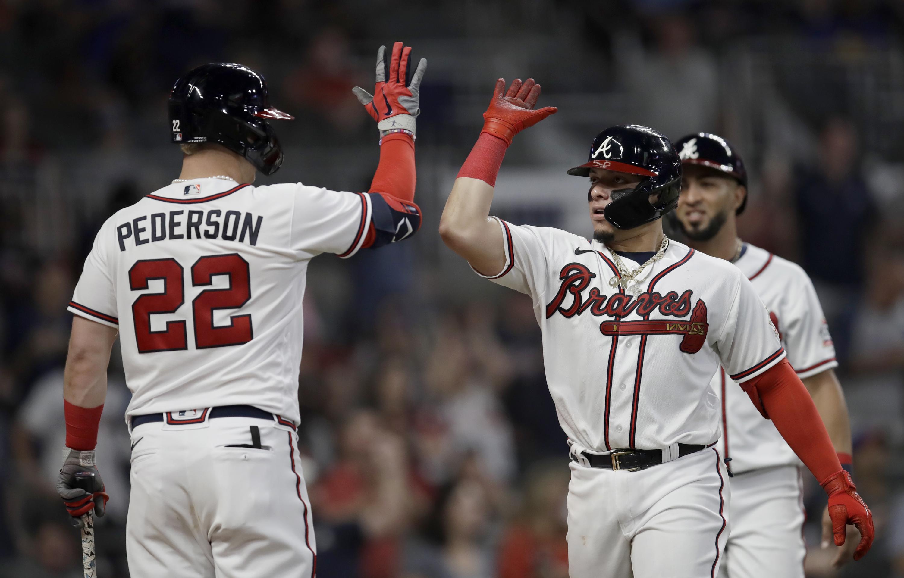 Pederson, Contreras HRs power Braves past Mets 6-5 | AP News