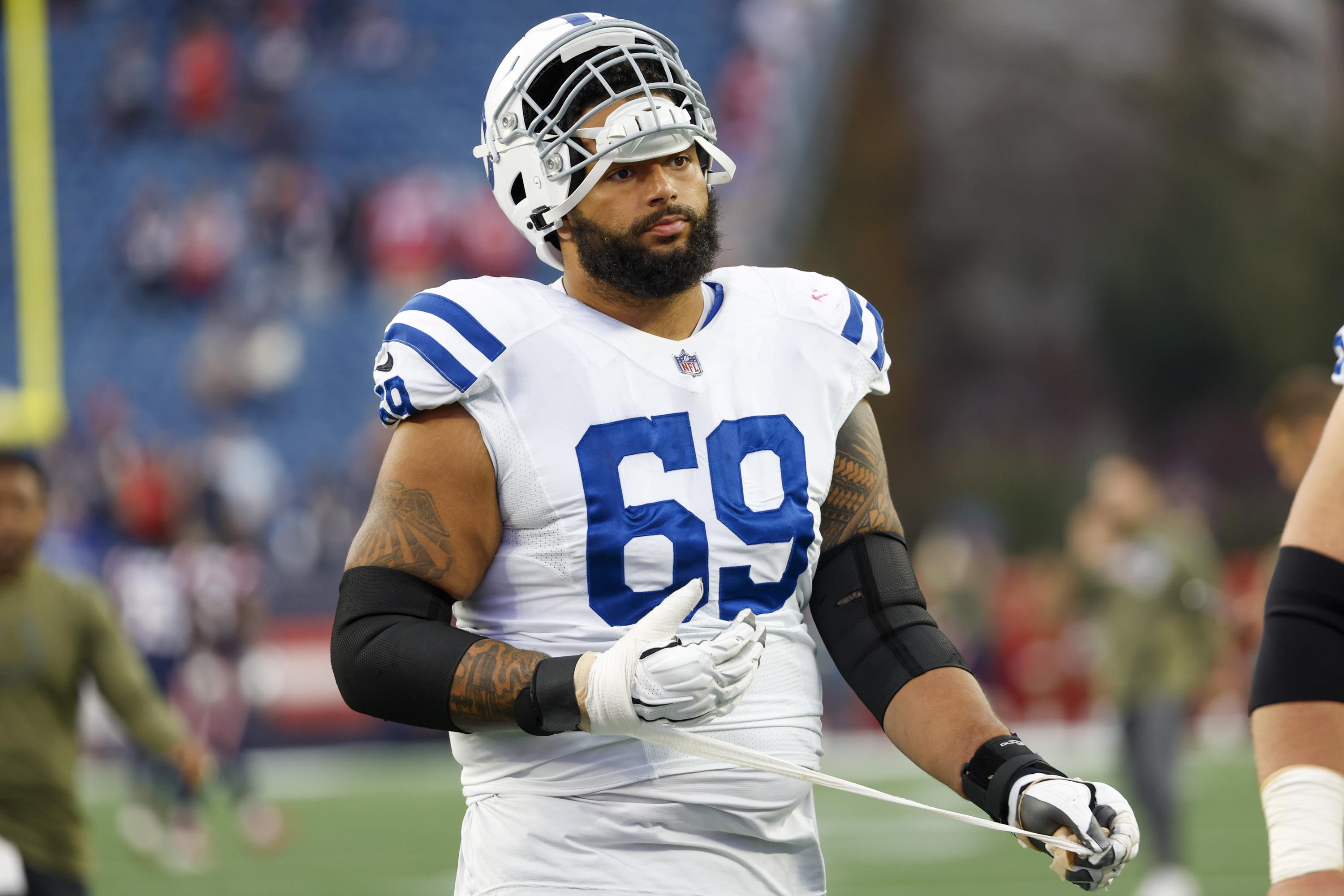 49ers sign OL Matt Pryor to 1-year deal | AP News