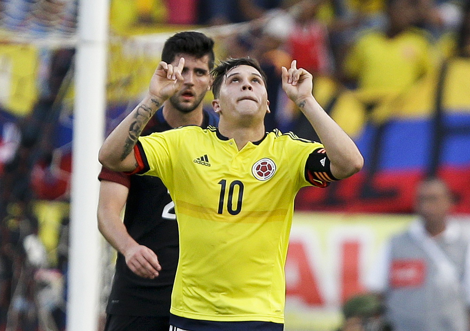 Duque dice que Quintero habló con comandante del Ejército | AP News