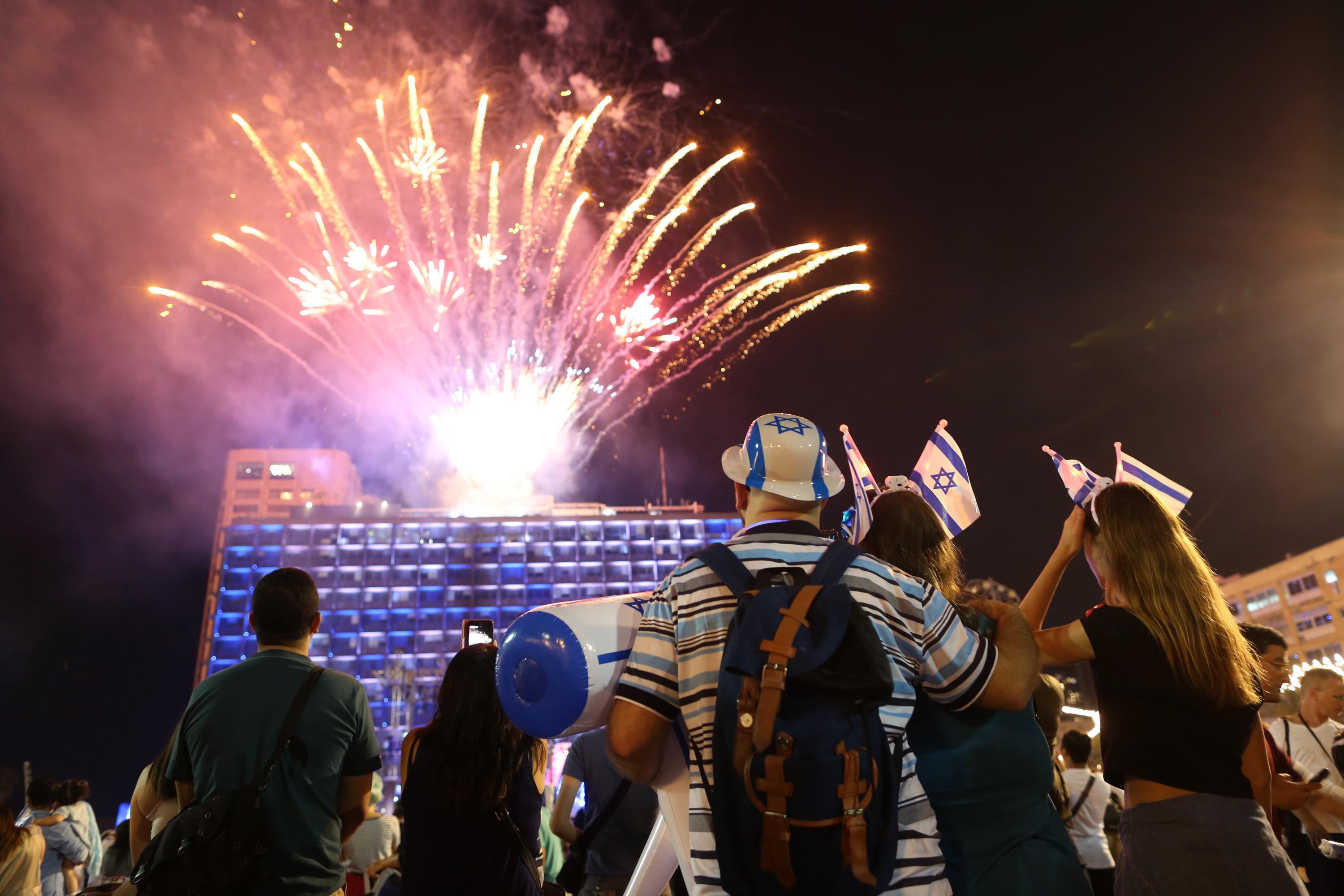 No fireworks for Israel Independence Day over PTSD concerns | AP News