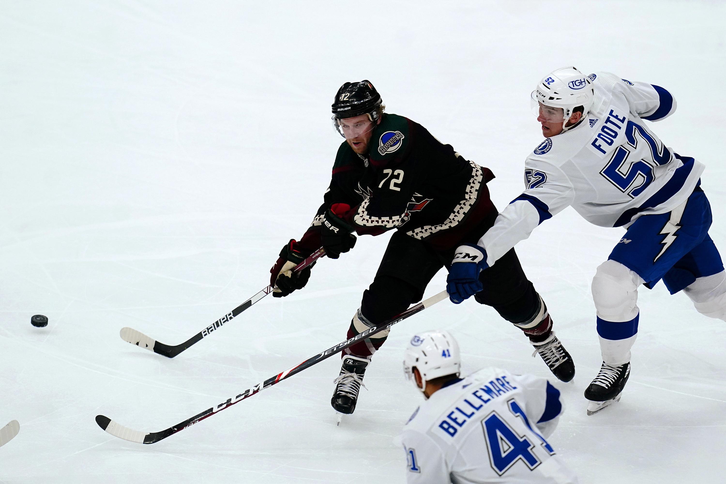 Coyotes sign center Travis Boyd to 2-year contract | AP News