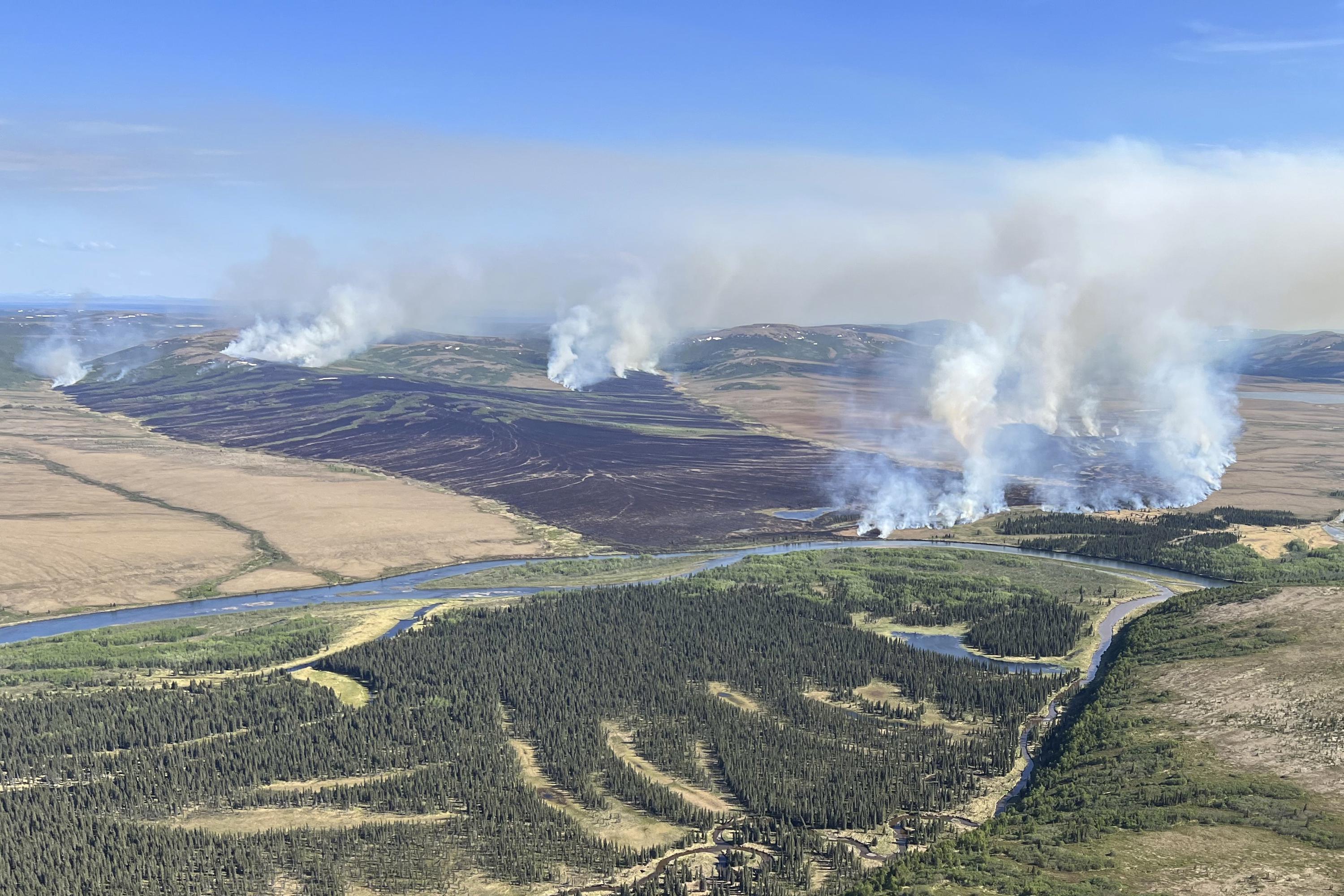 Large tundra wildfire in southwest Alaska threatens villages | AP News