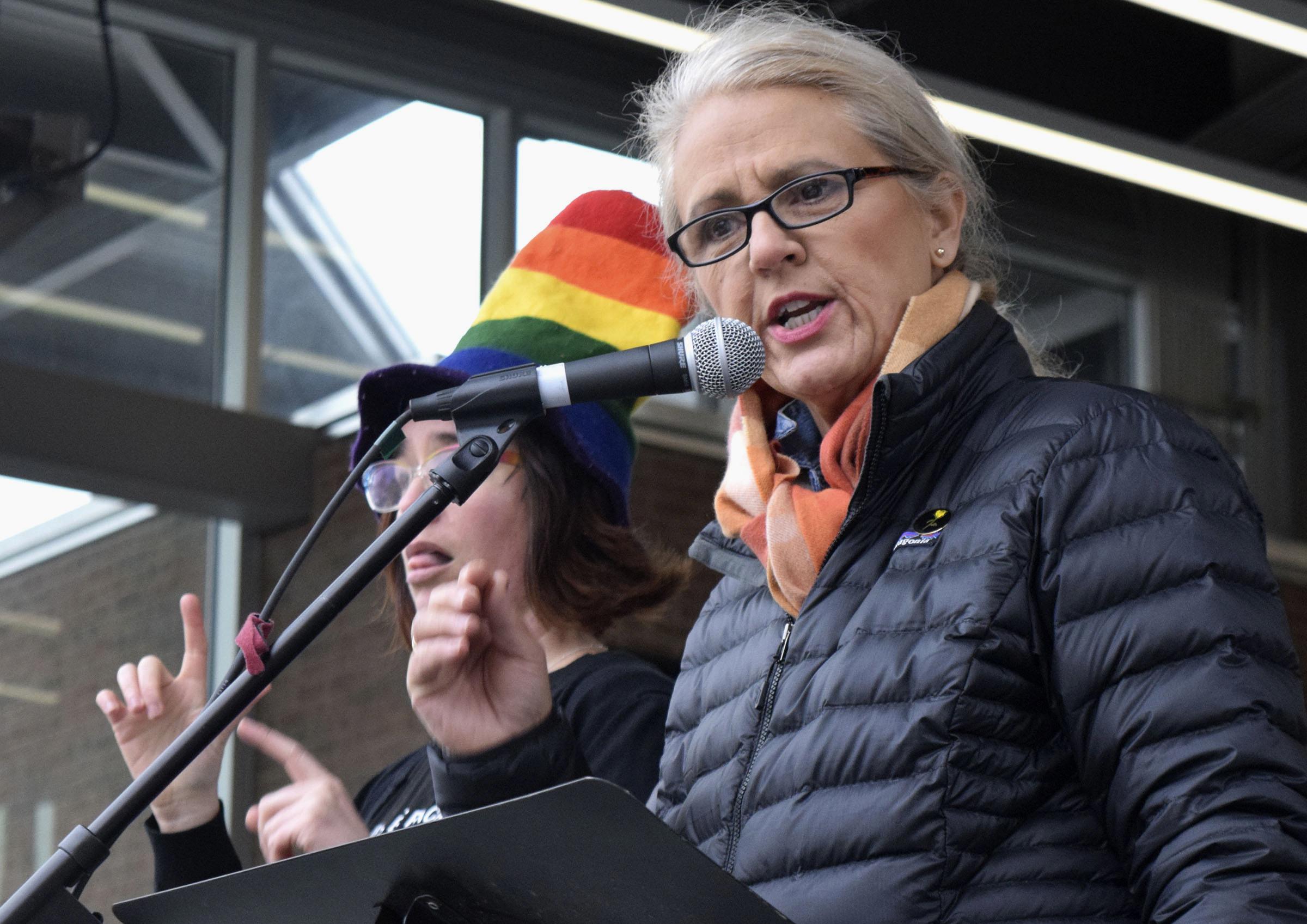 Charged with fraud, Tennessee rep resigns, reaches plea deal | AP News