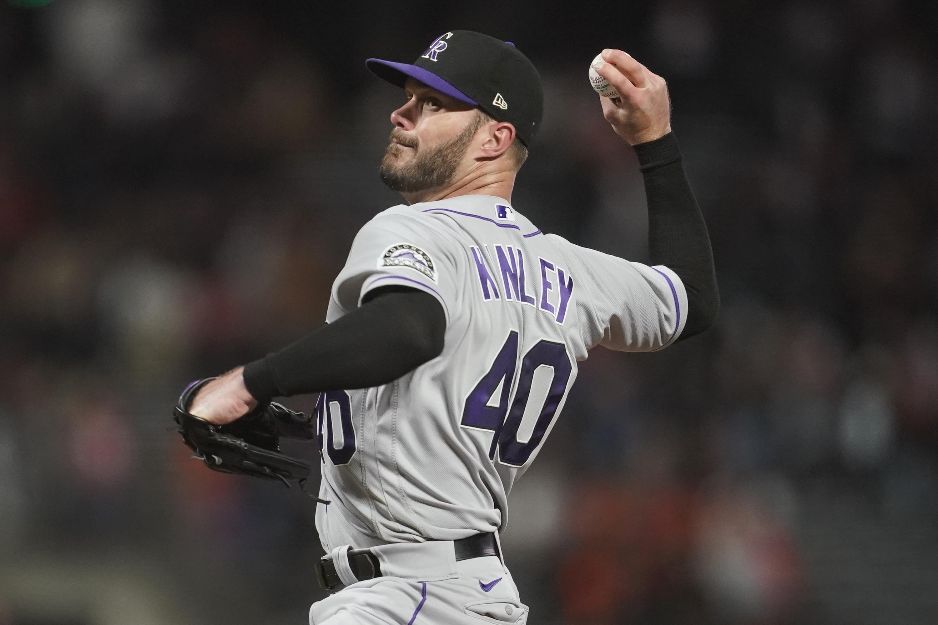 Injured reliever Tyler Kinley gets $6.25M deal from Rockies | AP News