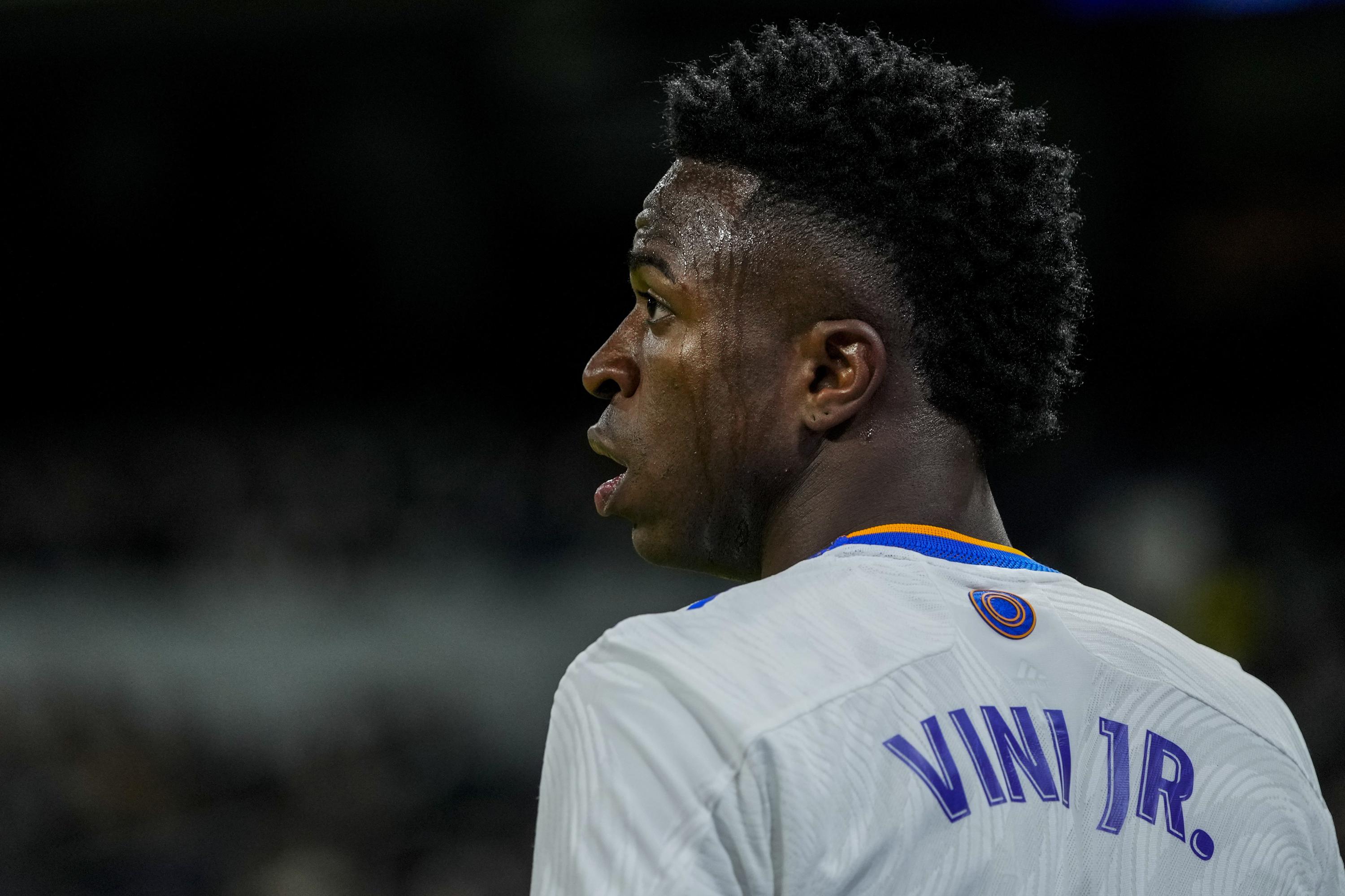 Vinícius seguiría esperando la titularidad en Brasil | AP News