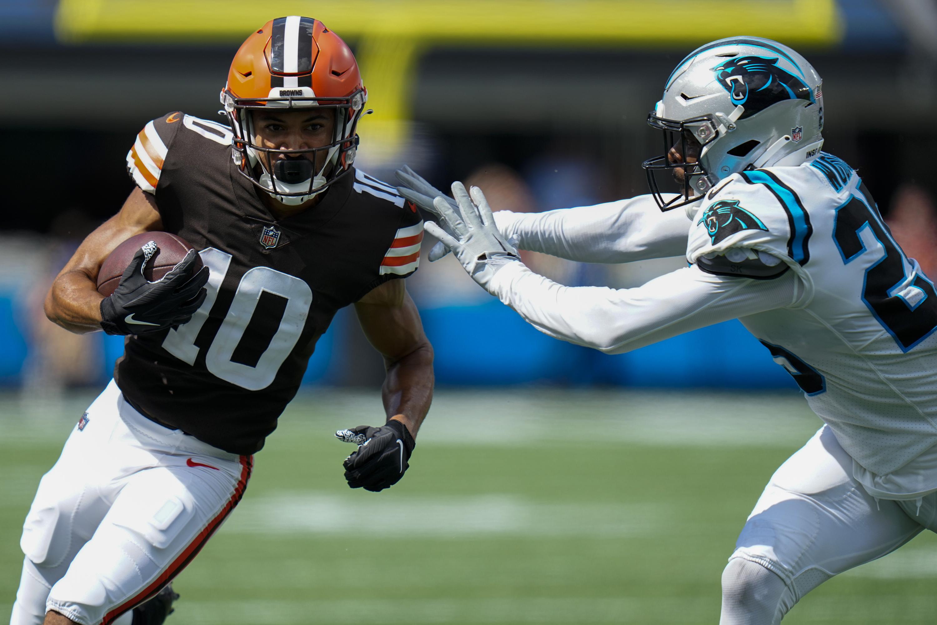 Browns vencen a Panthers con FG a 8 segundos del final | AP News