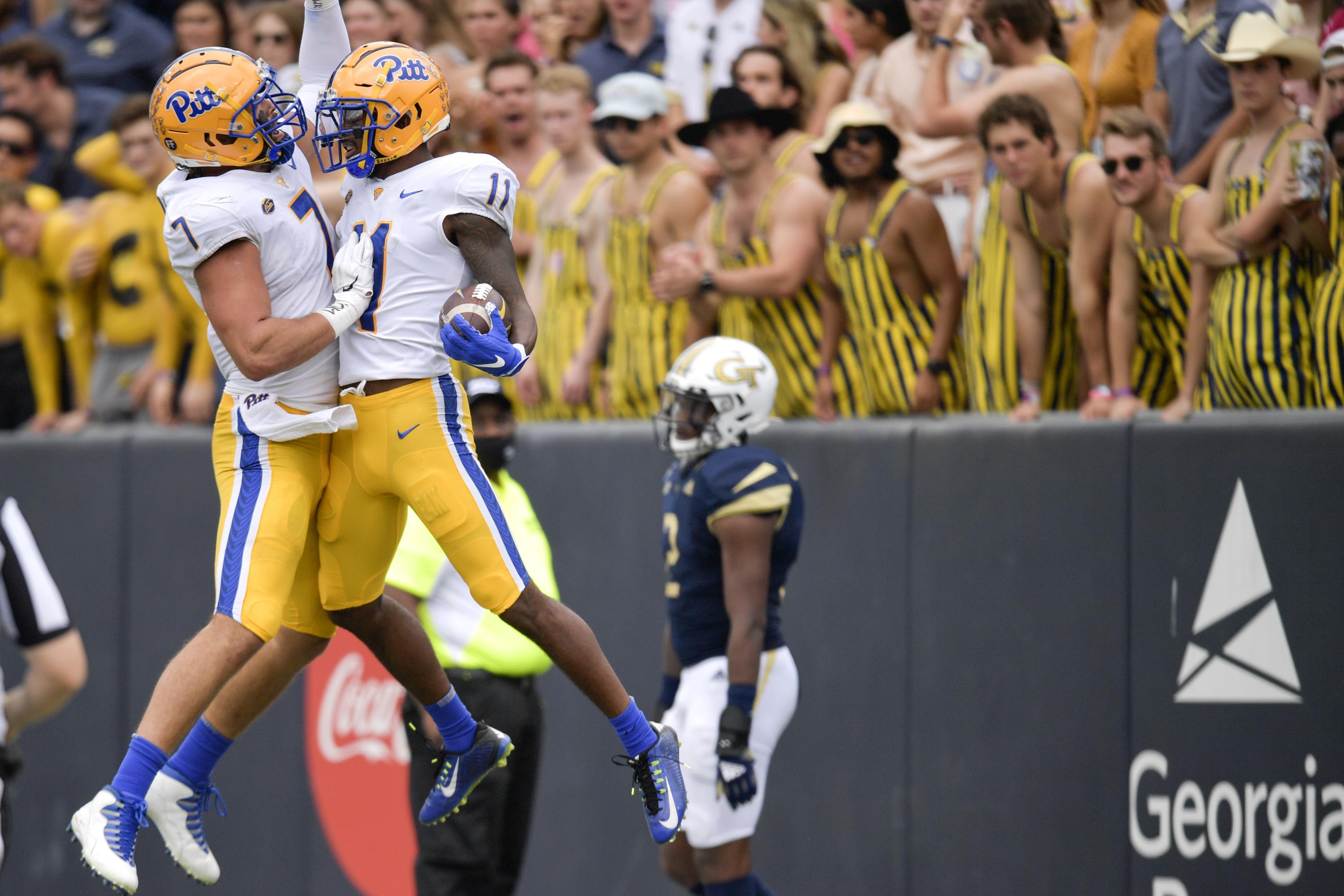 Pickett and Pitt keep rolling, blast Georgia Tech 52-21 | AP News