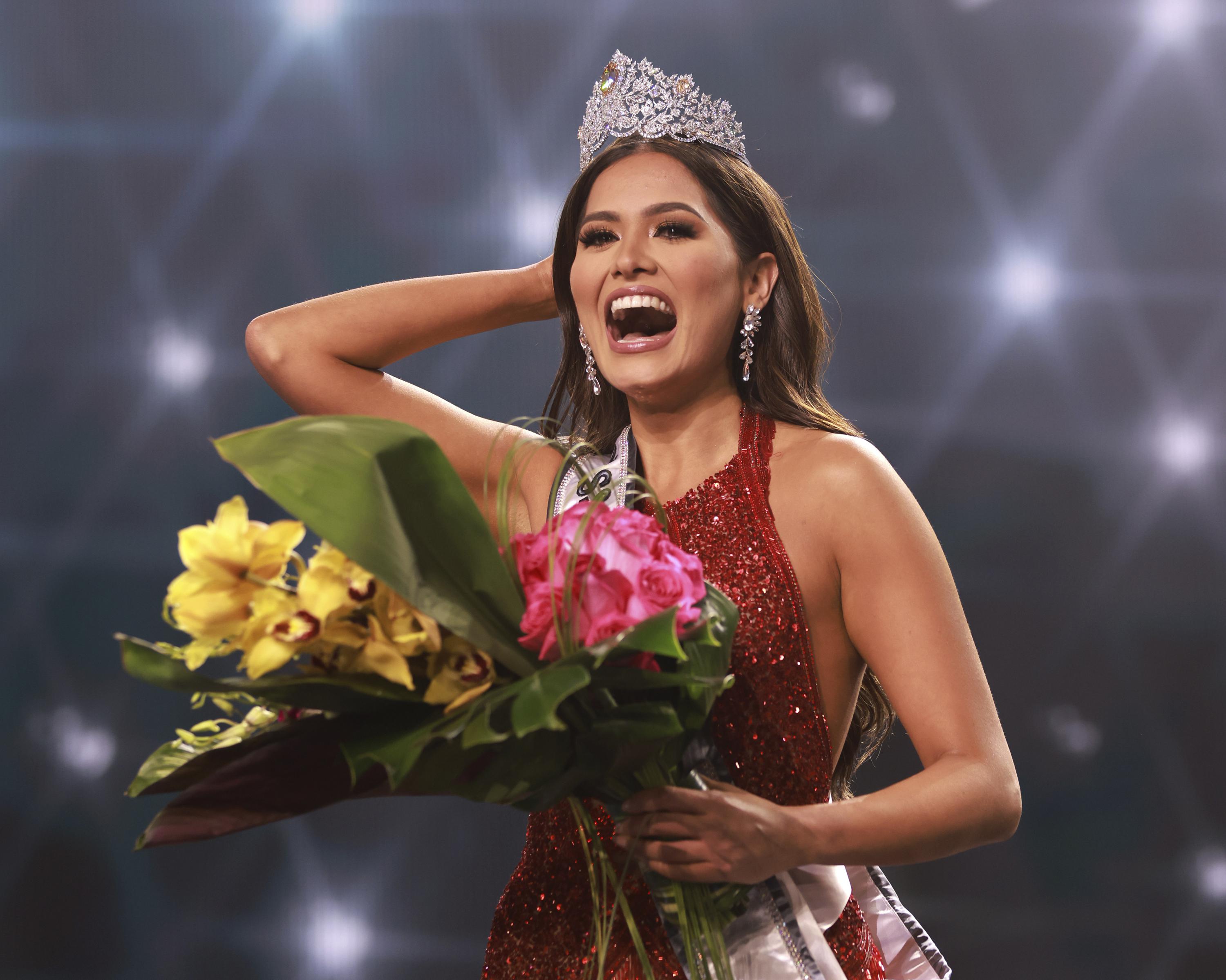 Miss Universo Andrea Meza apoya veganismo en campaña de PETA | AP News