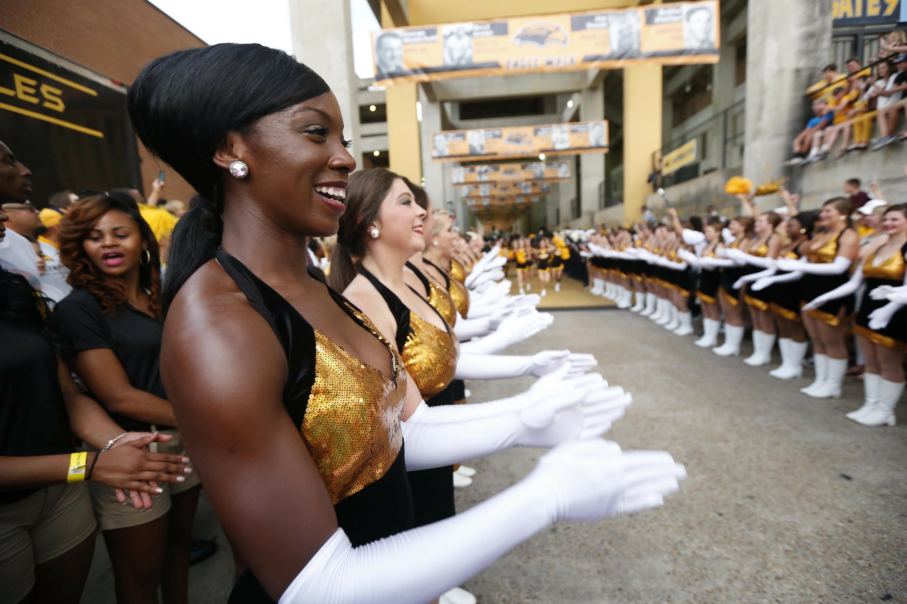 Mississippi university to rename 'Dixie Darlings' dance team | AP News
