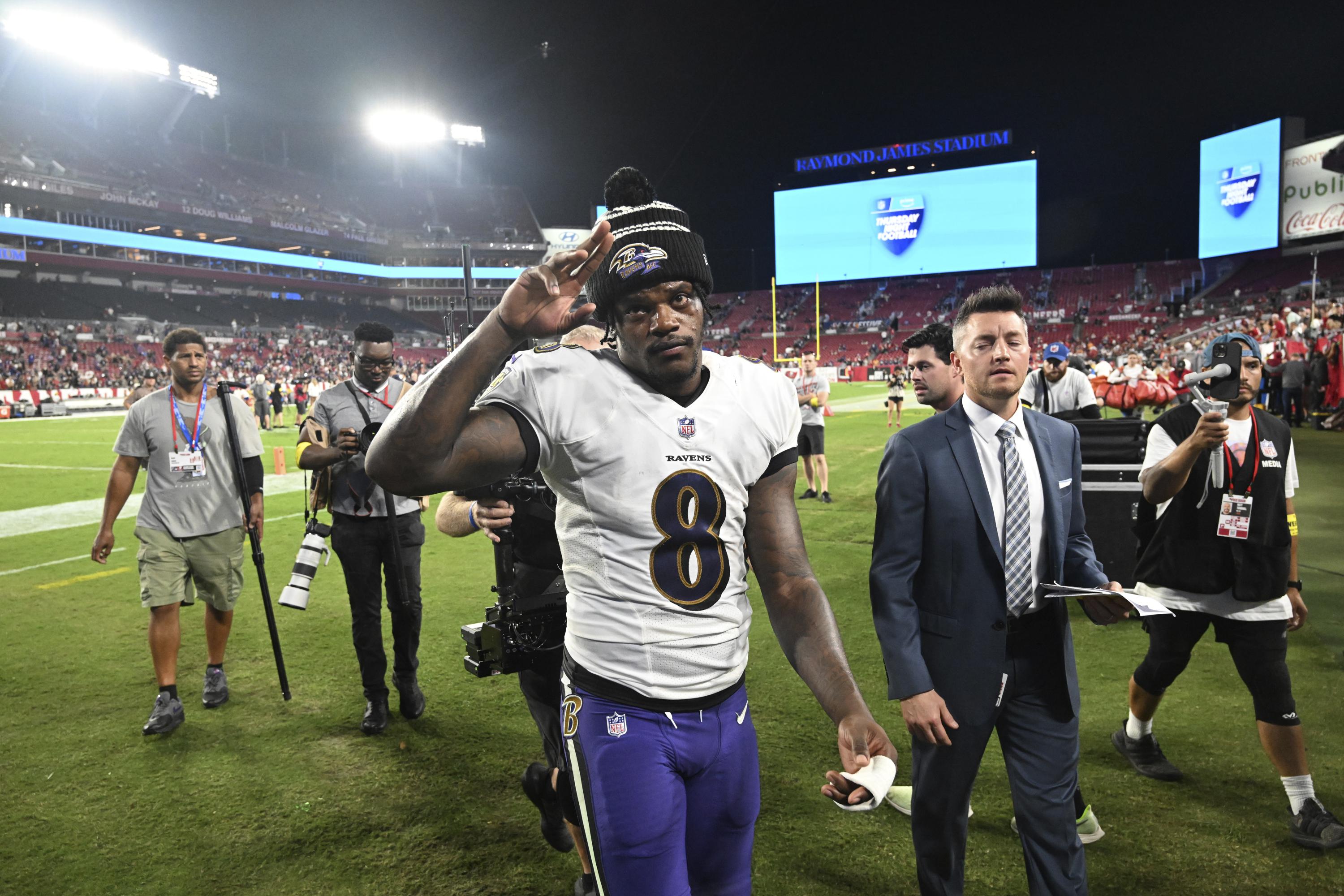 Jackson's strong 2nd half helps Ravens top Bucs 27-22 | AP News