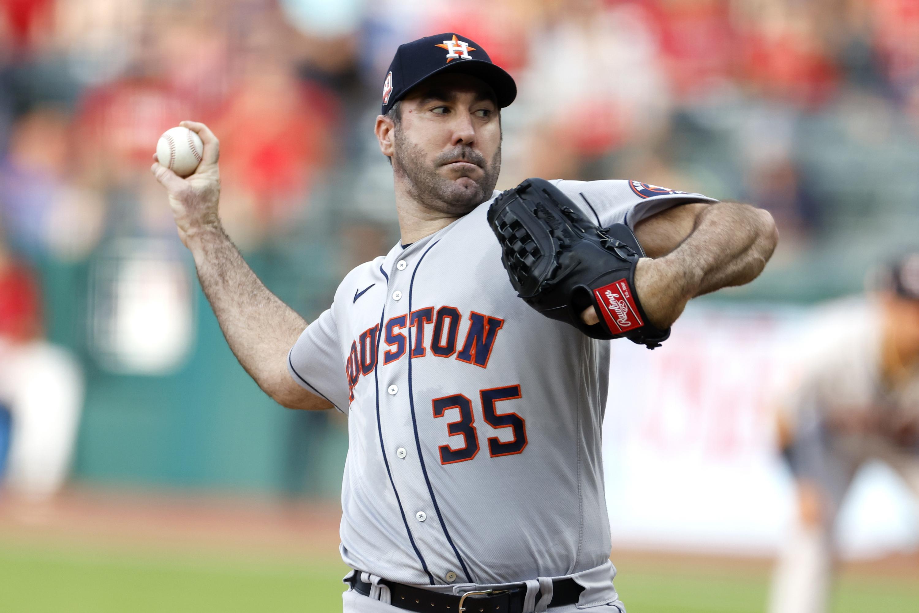 Verlander wins MLB-leading 15th game, Astros blank Cleveland | AP News