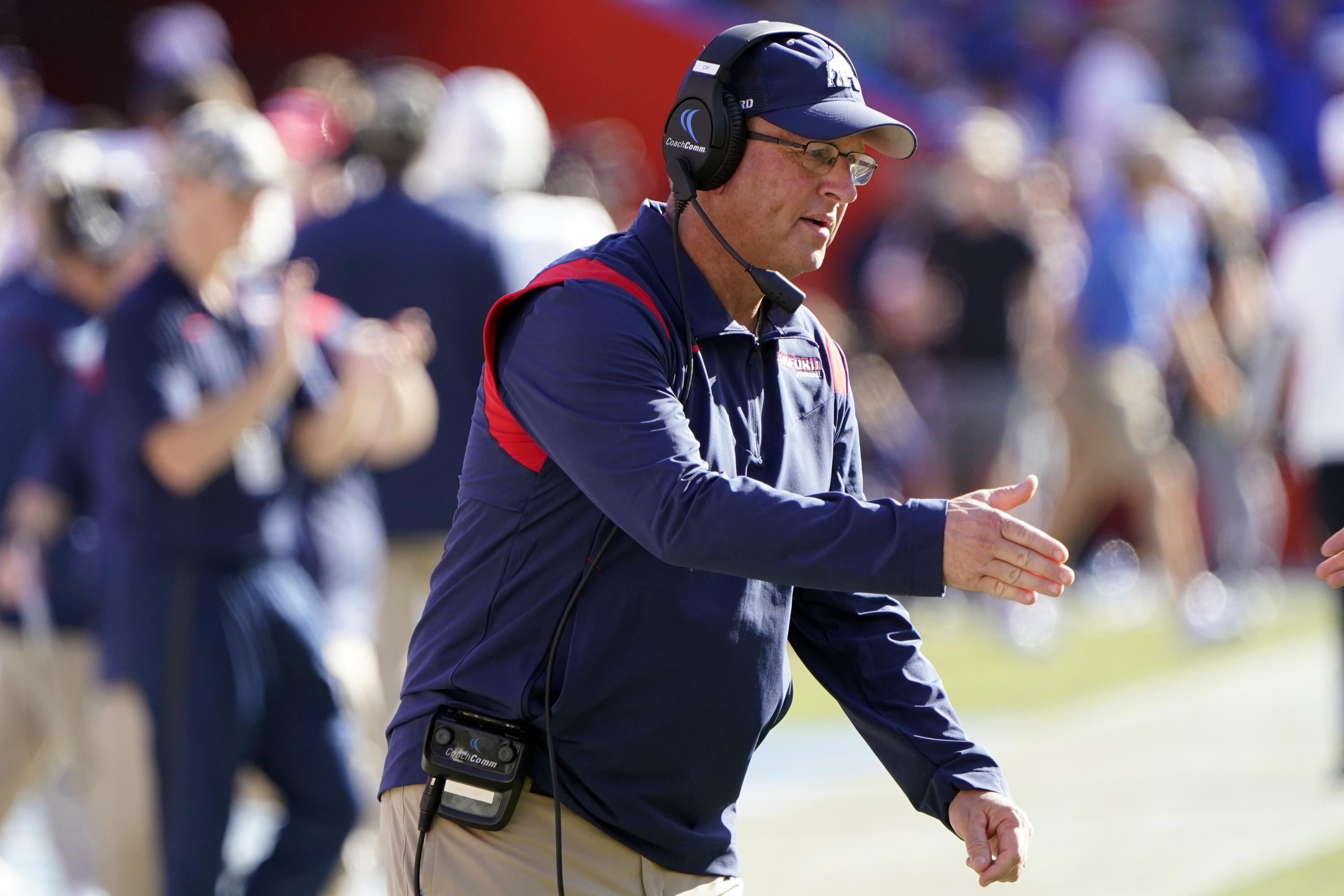 No. 2 Georgia's Smart to face ex-boss in Samford's Hatcher | AP News