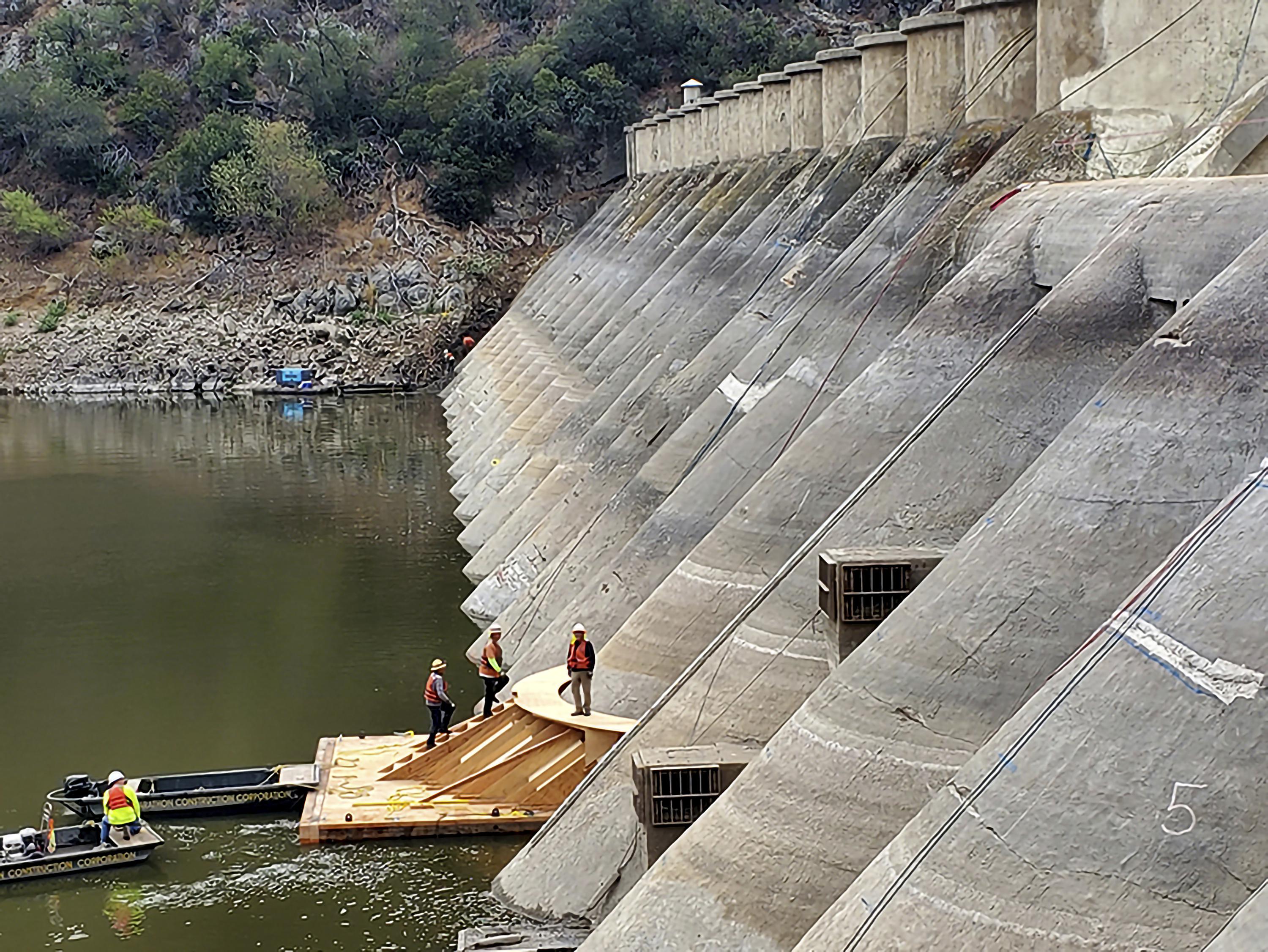San Diego finds more issues at 104-year-old dam under repair | AP News