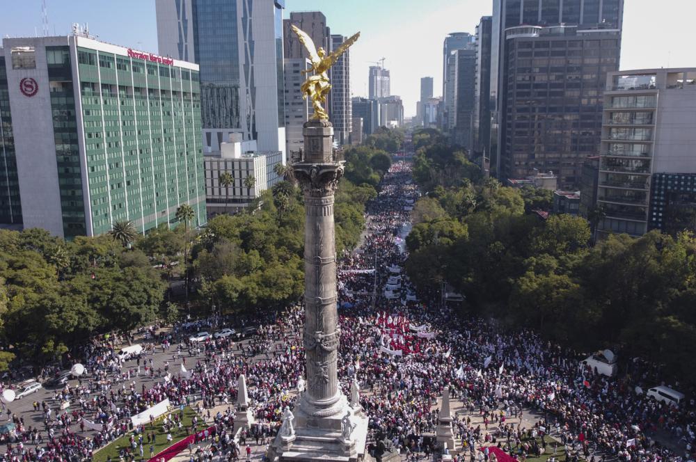 Mexico’s López Obrador leads massive pro-government march - Perspectives