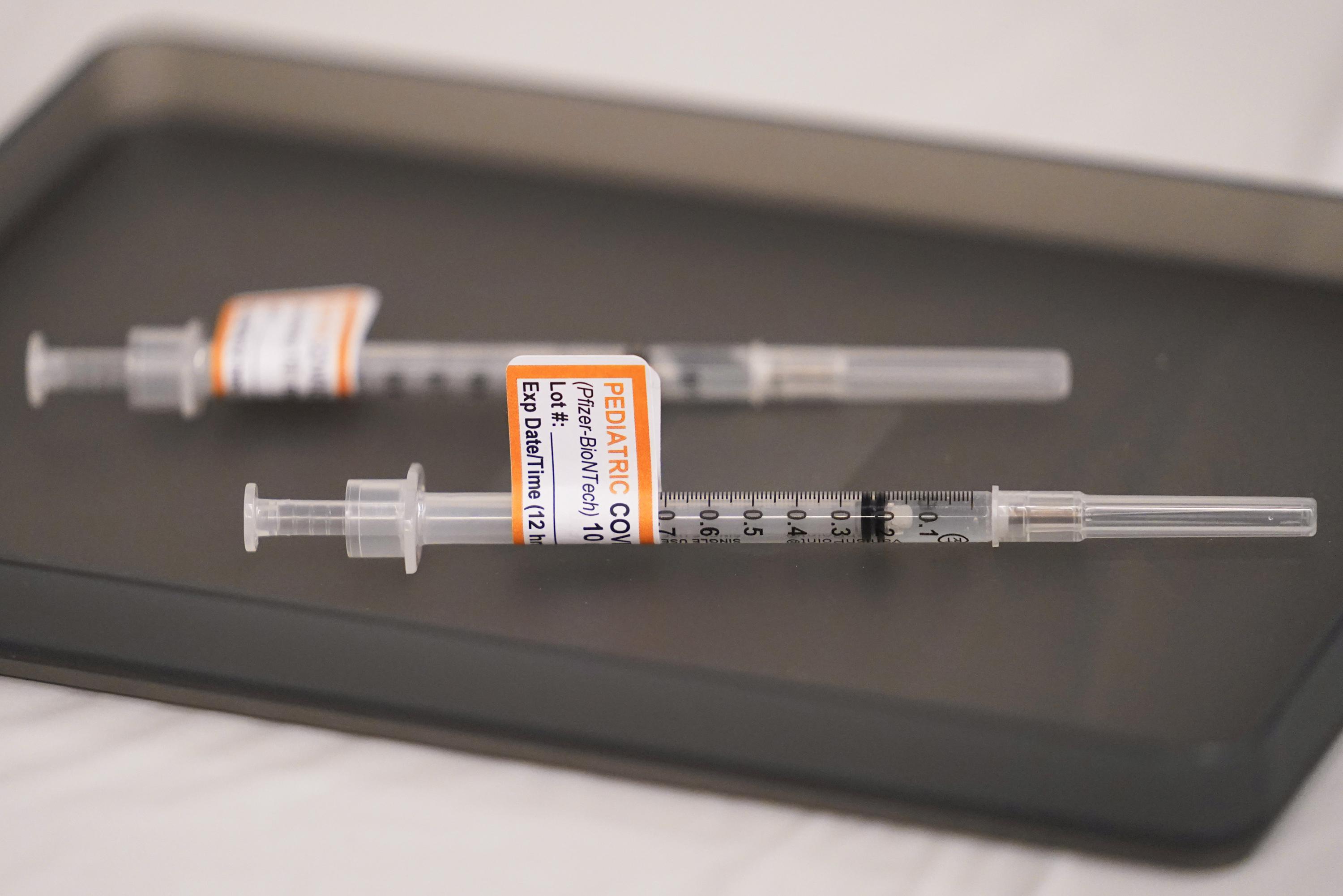 EEUU se prepara para vacunar a los más pequeños contra COVID | AP News