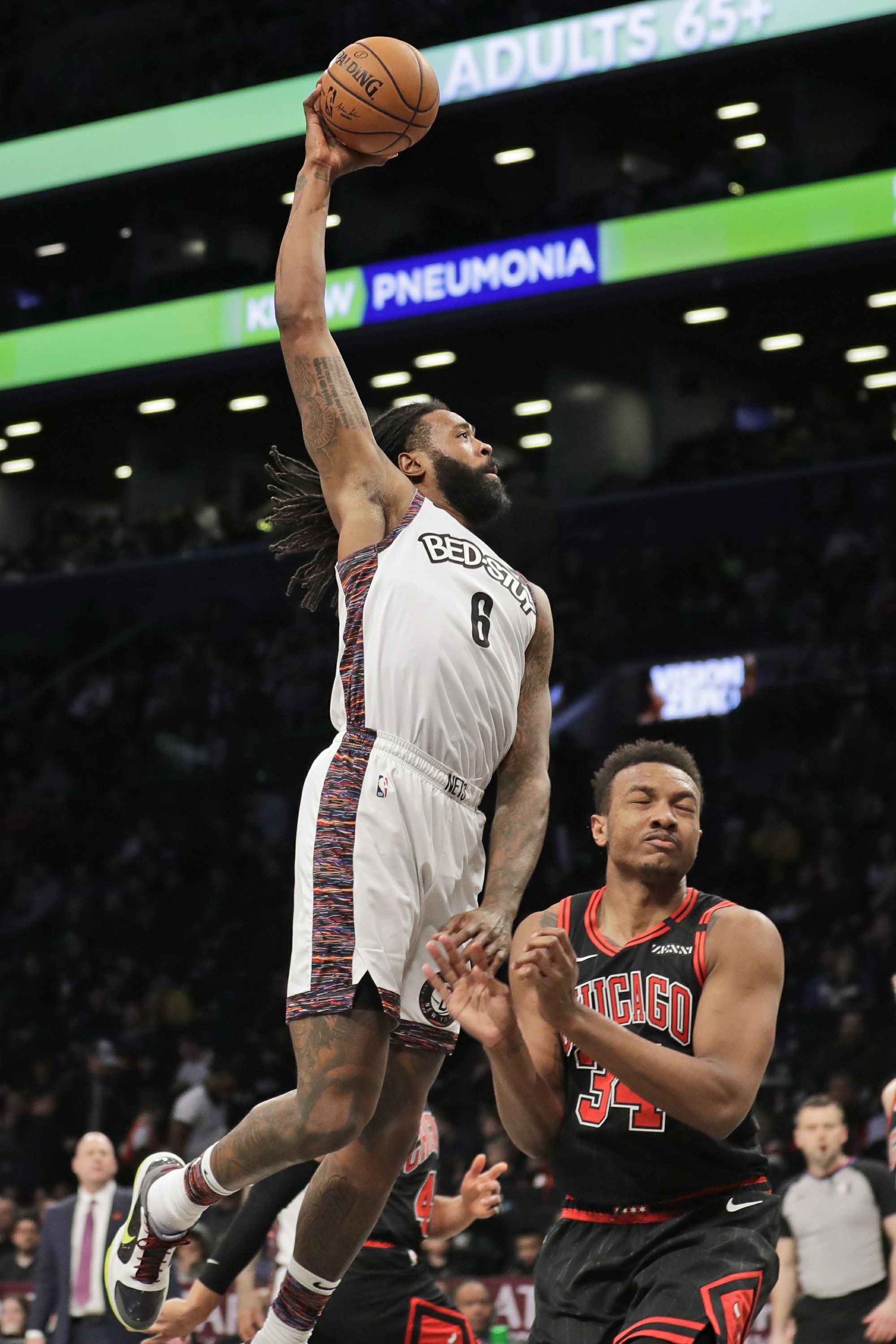 Nets derrotan a Bulls y ganan 2do juego seguido | AP News