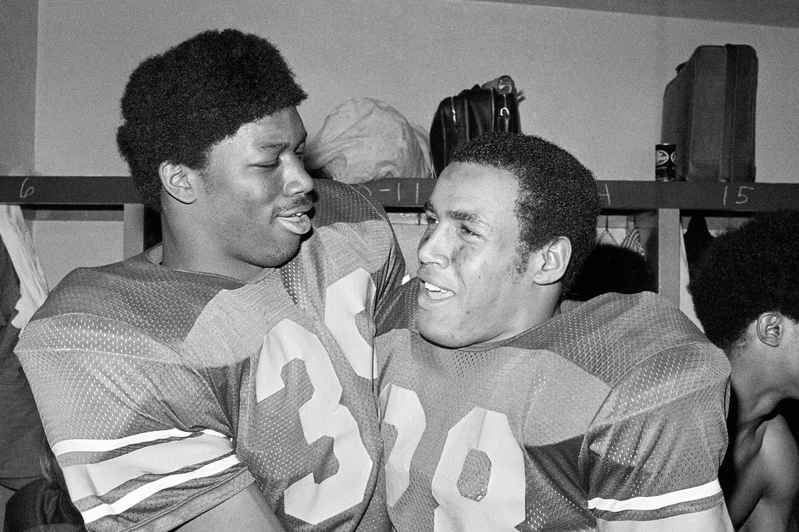 Sam Cunningham, who starred at USC and in NFL, dies at 71 | AP News