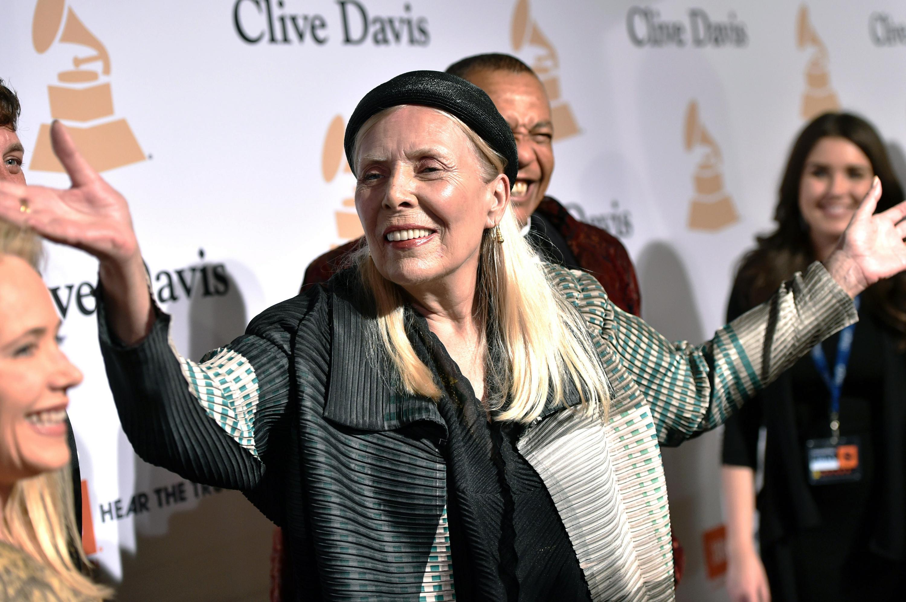 Joni Mitchell Joining Neil Young In Protest Over Spotify Ap News