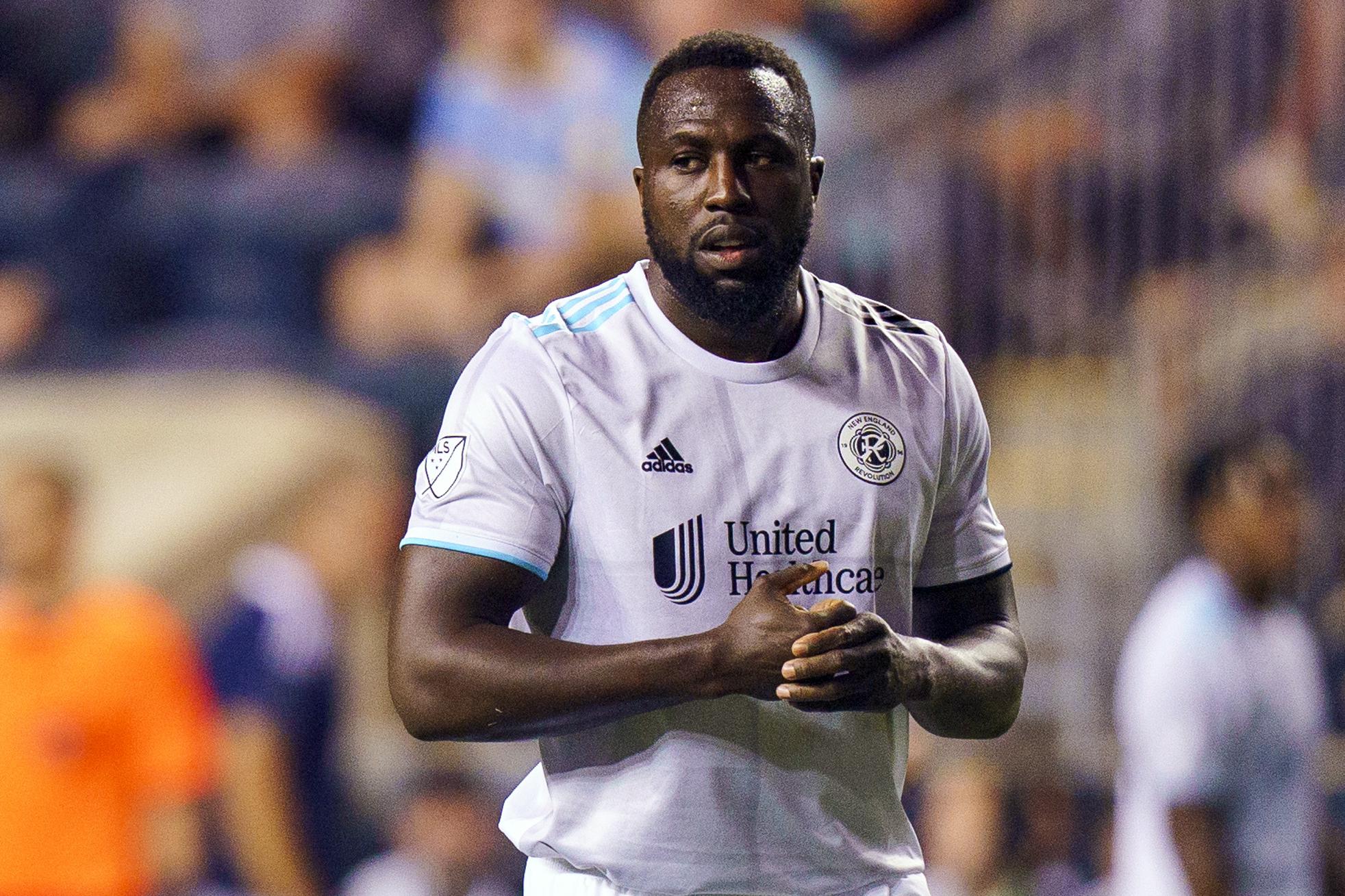Altidore se va cedido al Puebla del Revolution de la MLS | AP News