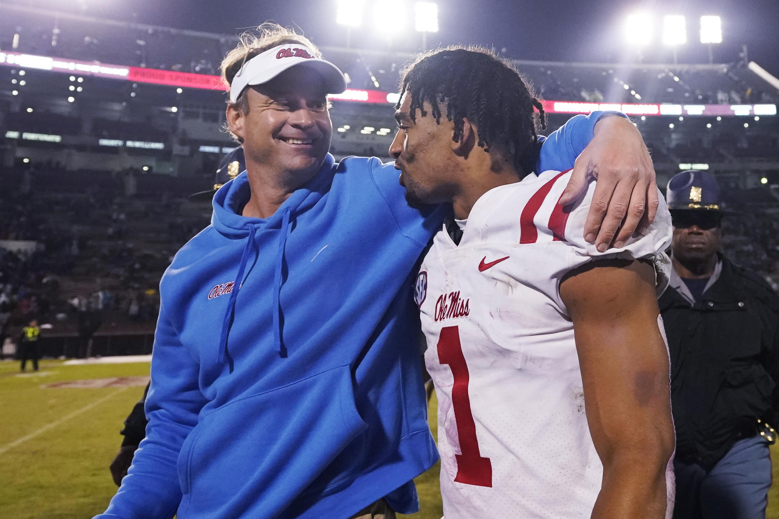 Mississippi, coach Lane Kiffin agree to new contract | AP News