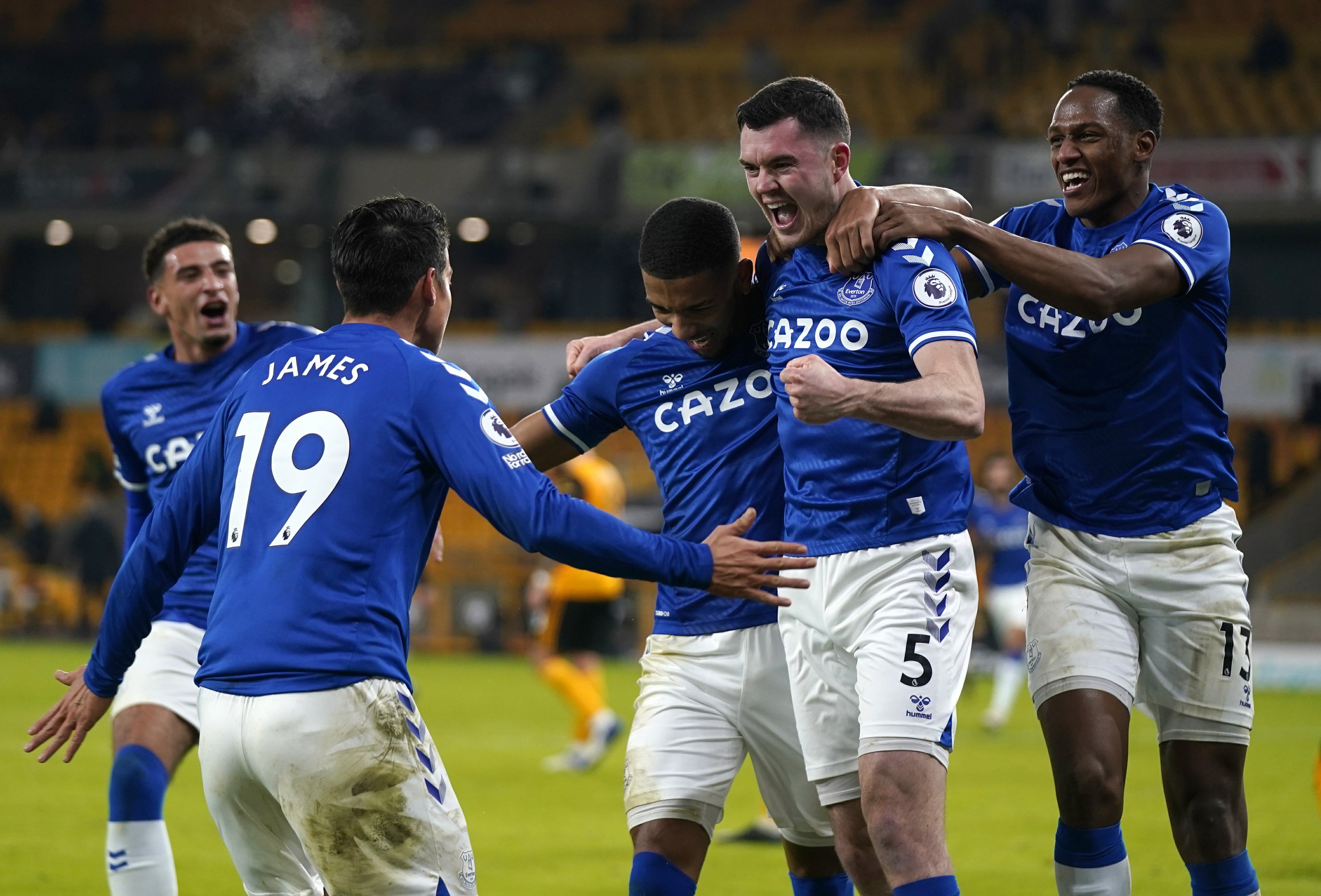 Everton beats Wolves 2-1, moves into Premier League's top 4 | AP News