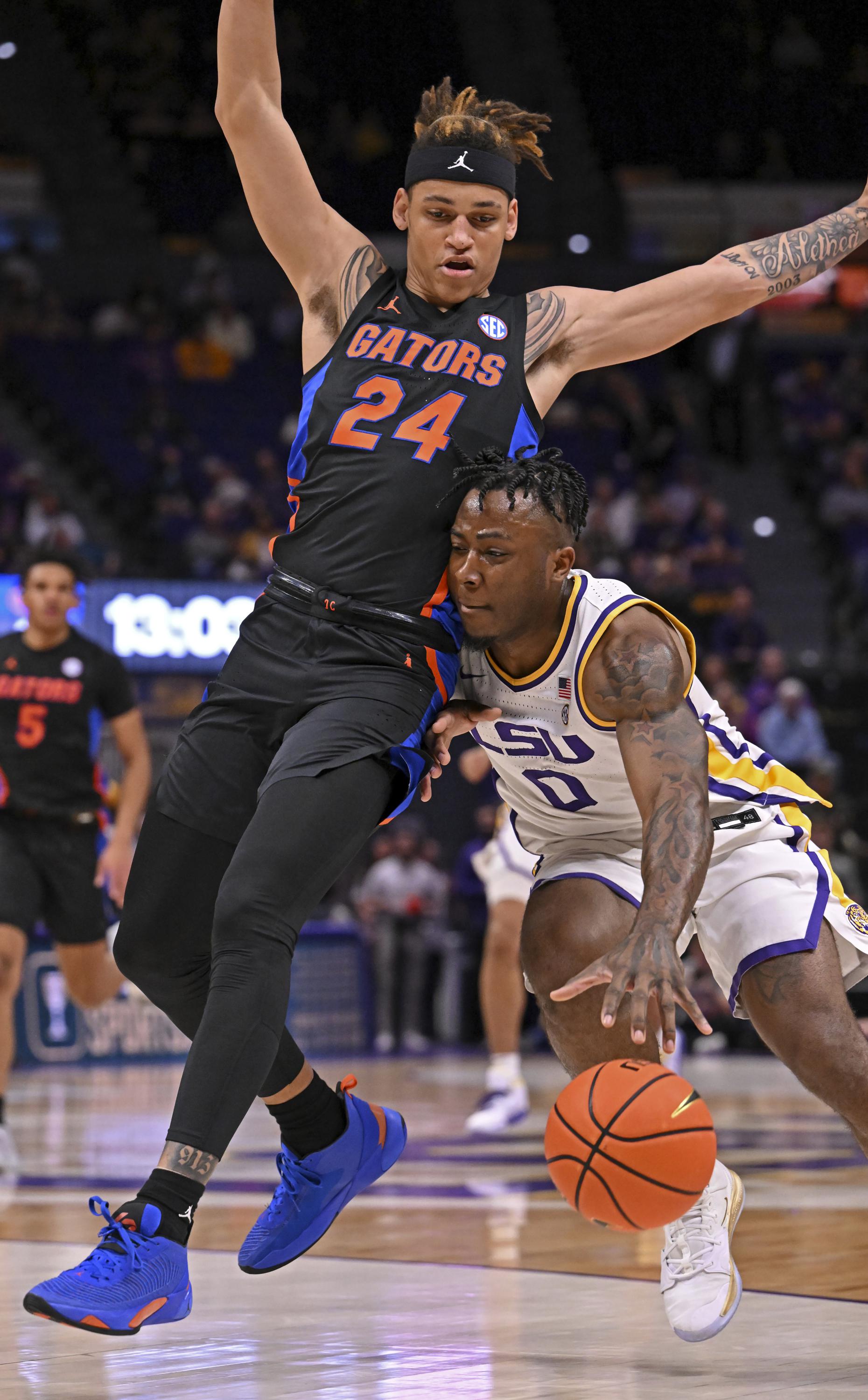 Castleton's 18 points helps send Florida past LSU | AP News