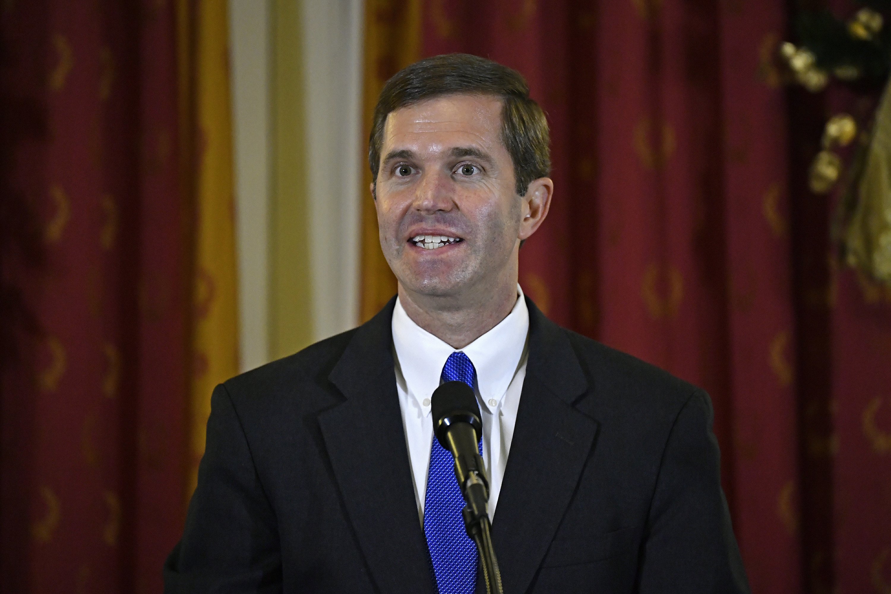 Kentucky's new governor reorganizes school board on day one | AP News