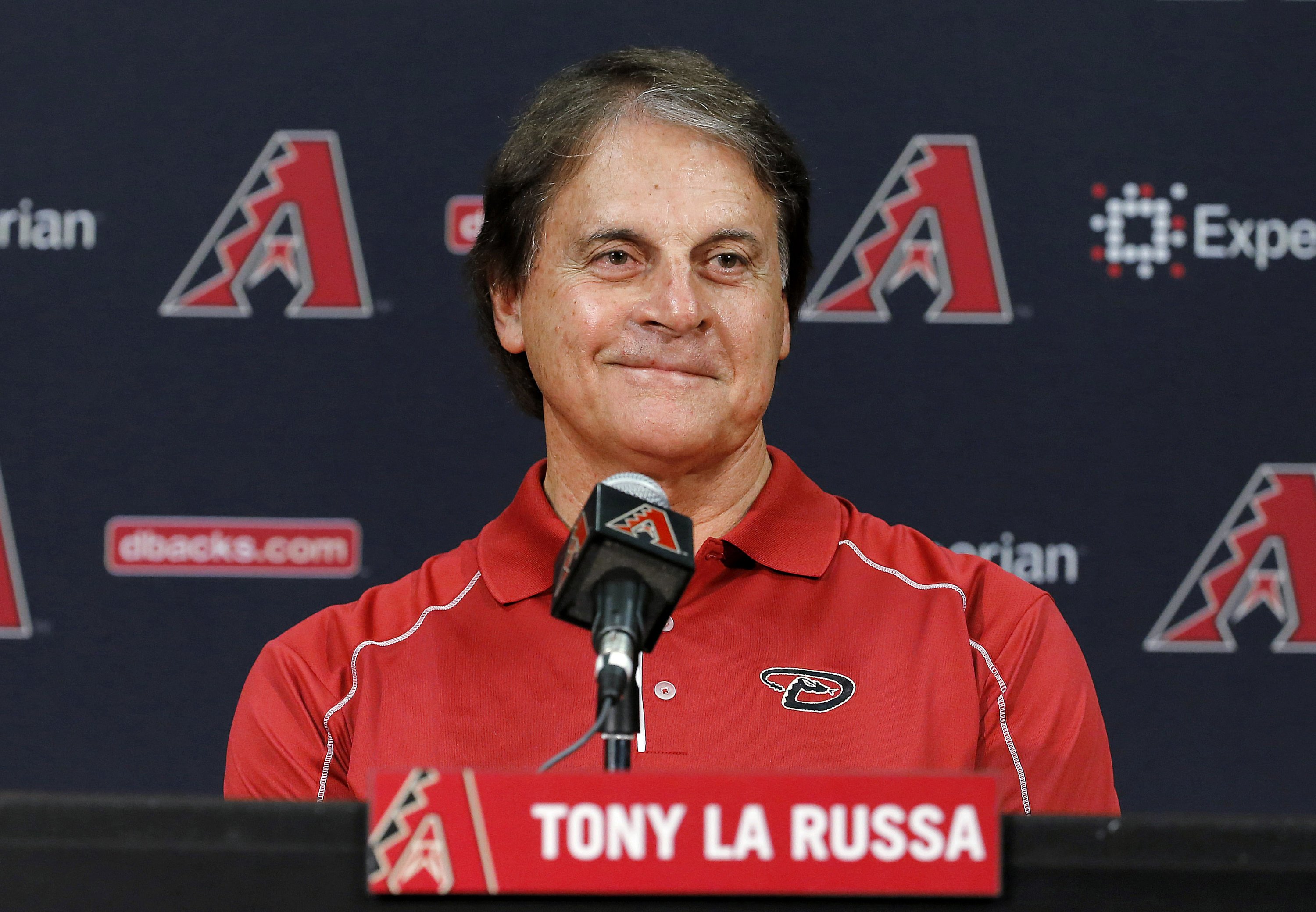 AP source: Angels give White Sox OK to interview La Russa | AP News
