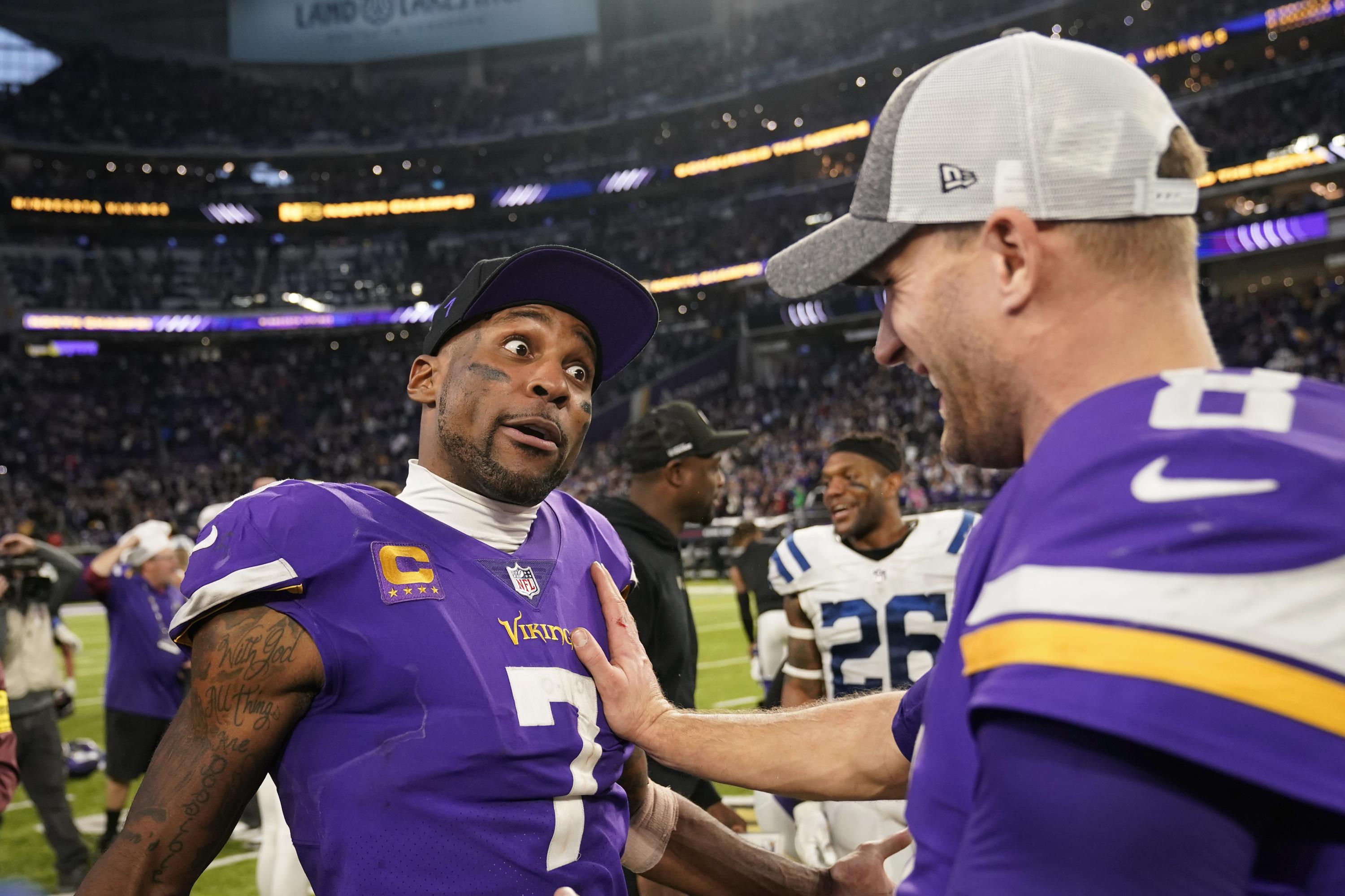 Historic Vikings rally rises above, in age of NFL comeback | AP News