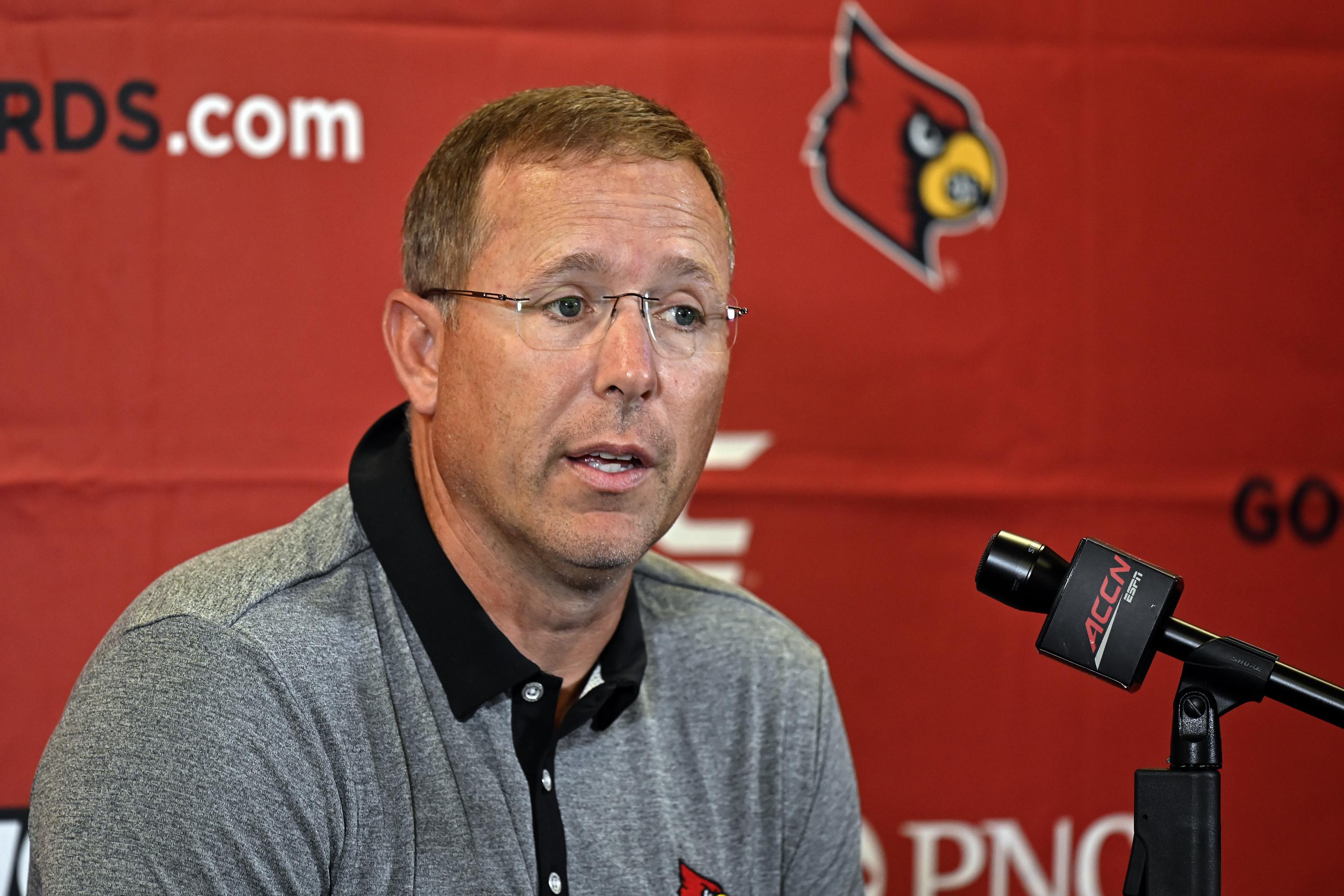 Louisville seeks return to respectability after 2020 falloff | AP News