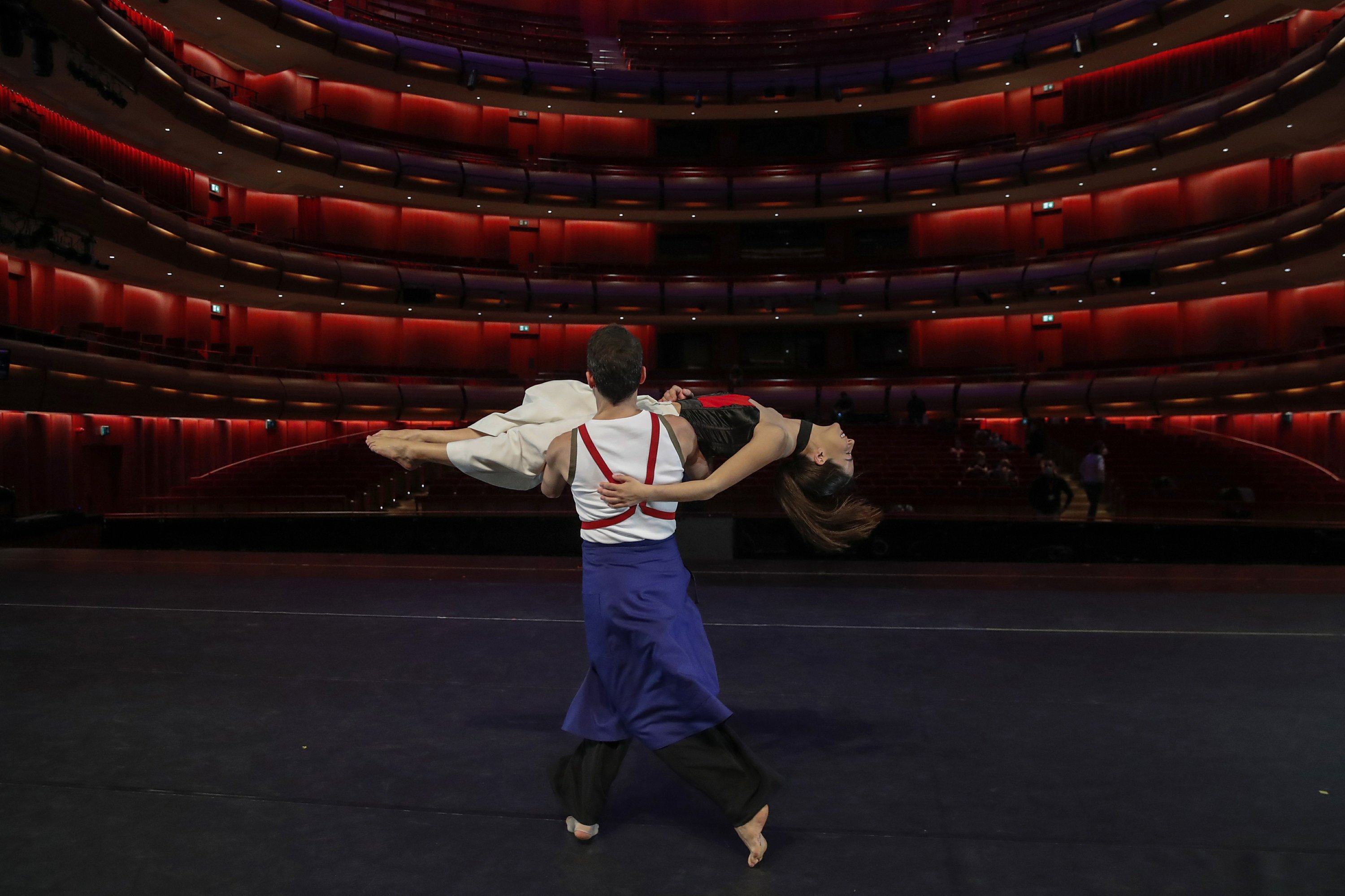 AP PHOTOS: Greek bicentennial show goes on despite pandemic | AP News