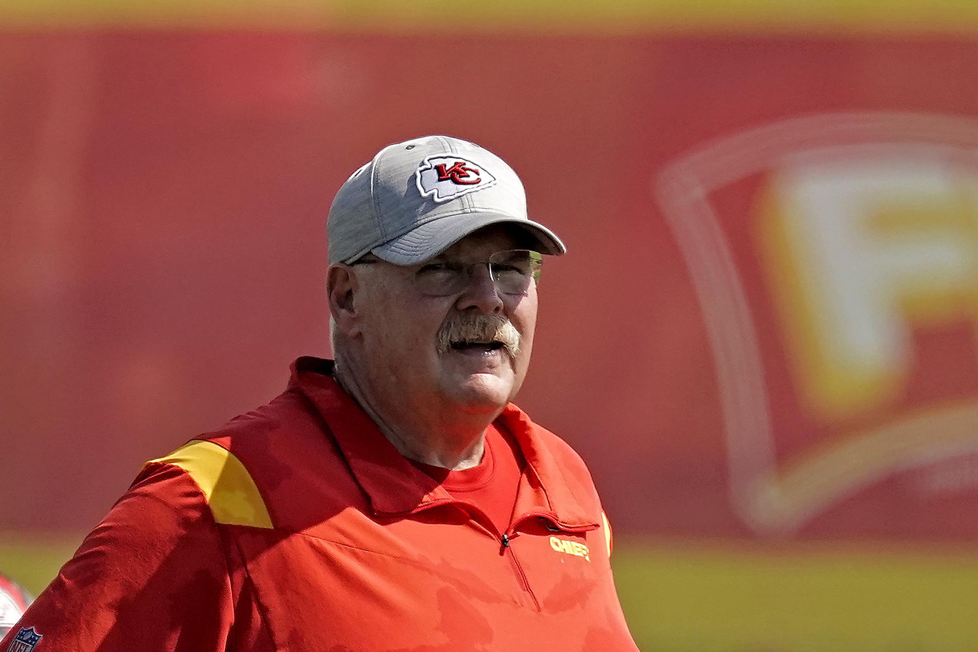 Chiefs' Brown makes practice debut; Dunlap due to arrive | AP News