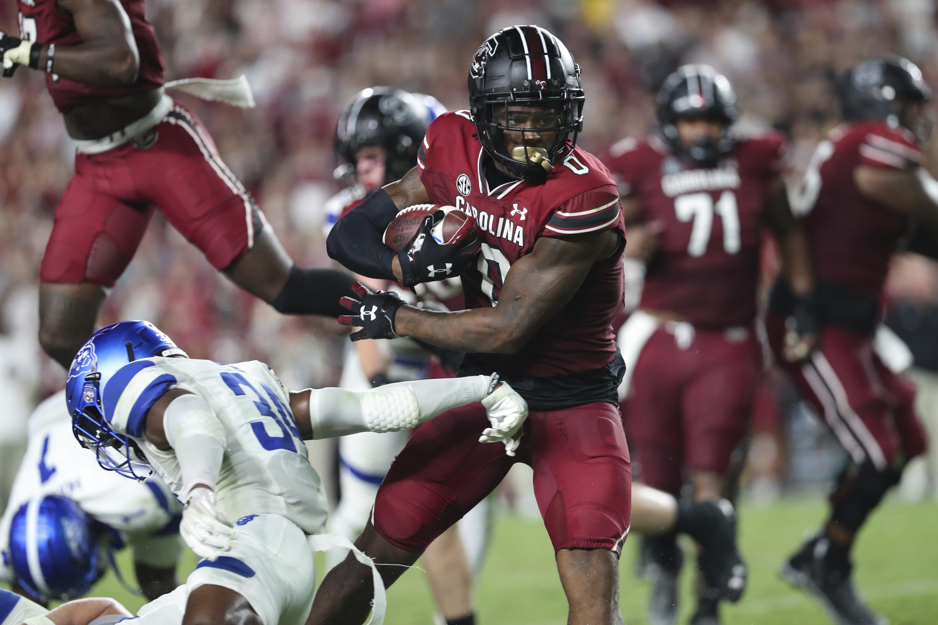 Gamecocks travel to No. 16 Arkansas, 1st meeting since 2017 | AP News