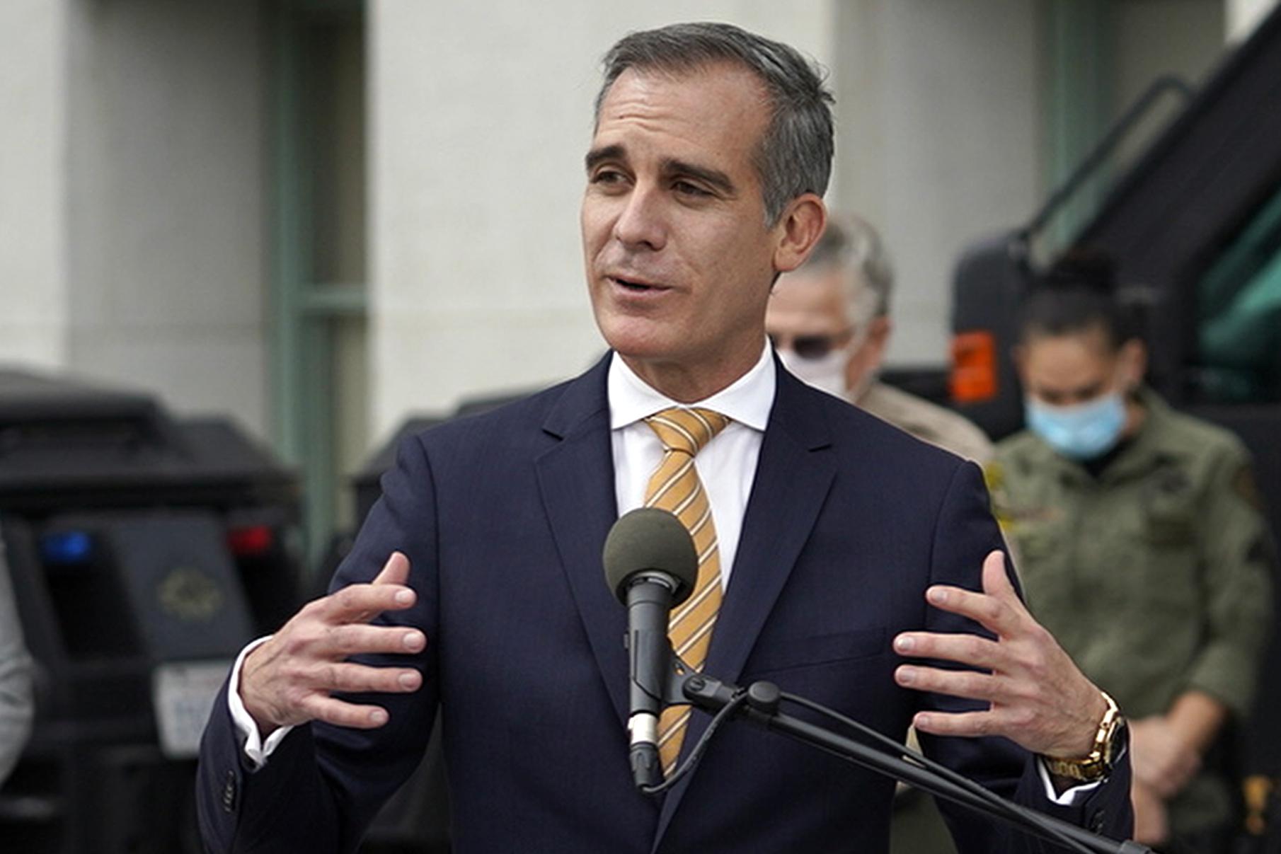 LA mayor, recovered from COVID, warns of winter virus surge | AP News
