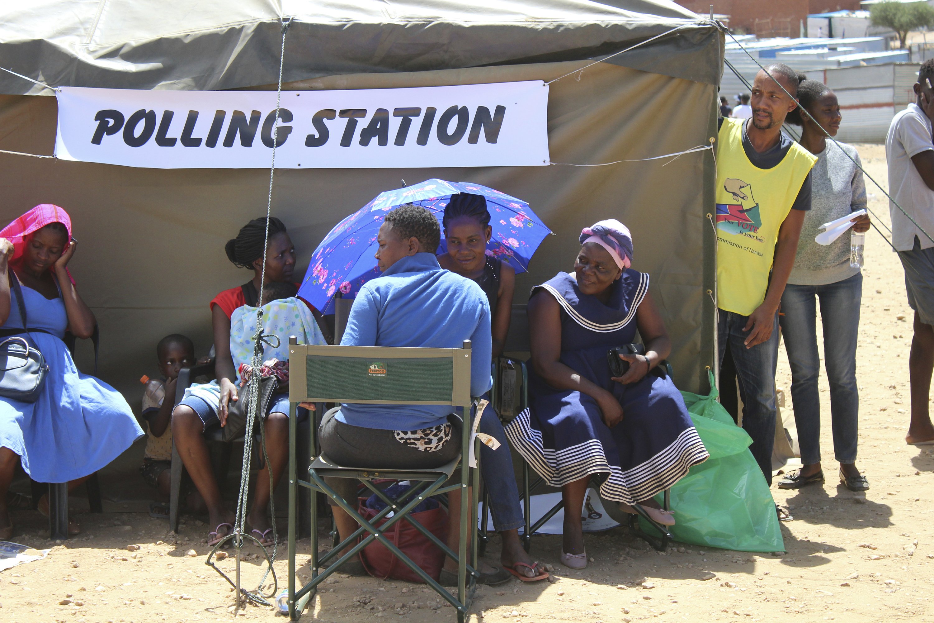Namibia votes as ruling party faces unprecedented challenge | AP News