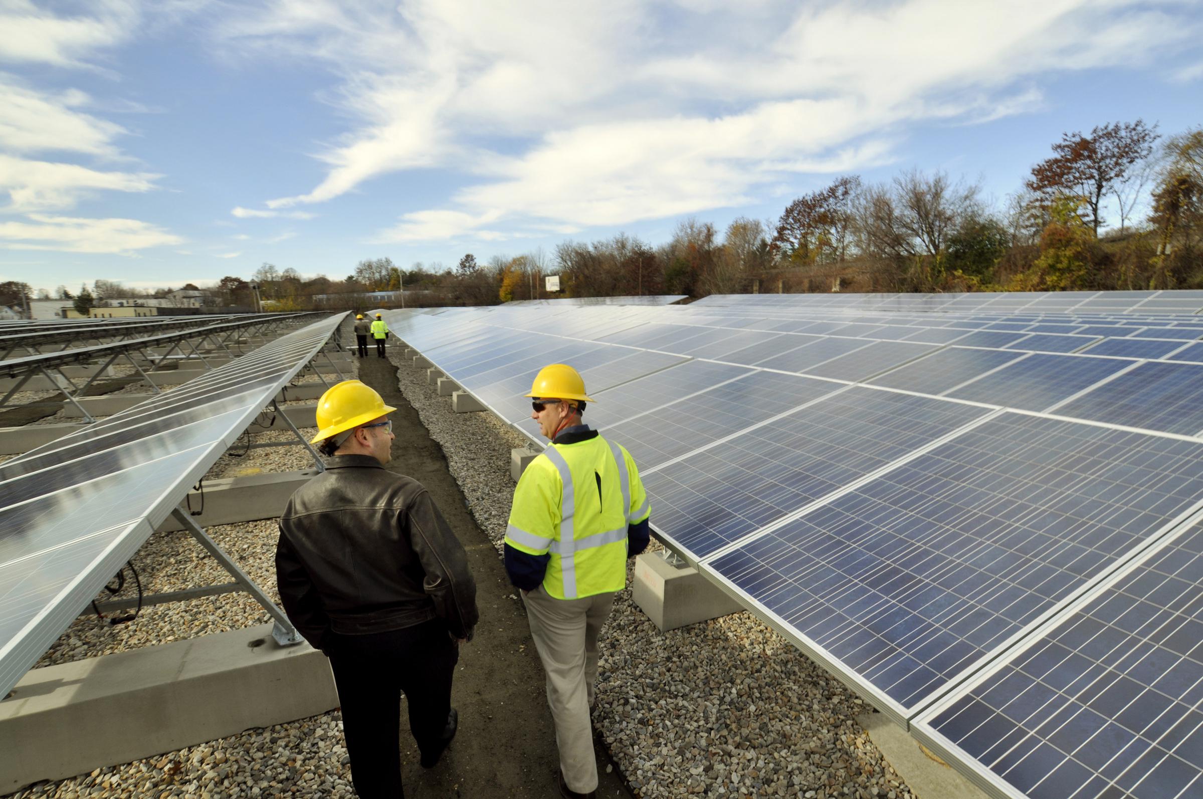 Largest solar power plant in Mass. about to start | AP News