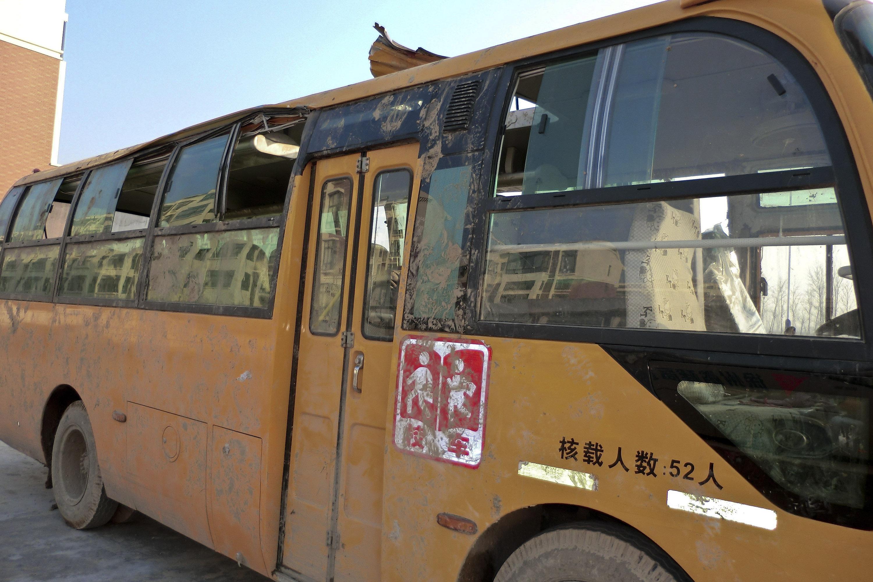 15 Chinese children killed in school bus accident | AP News