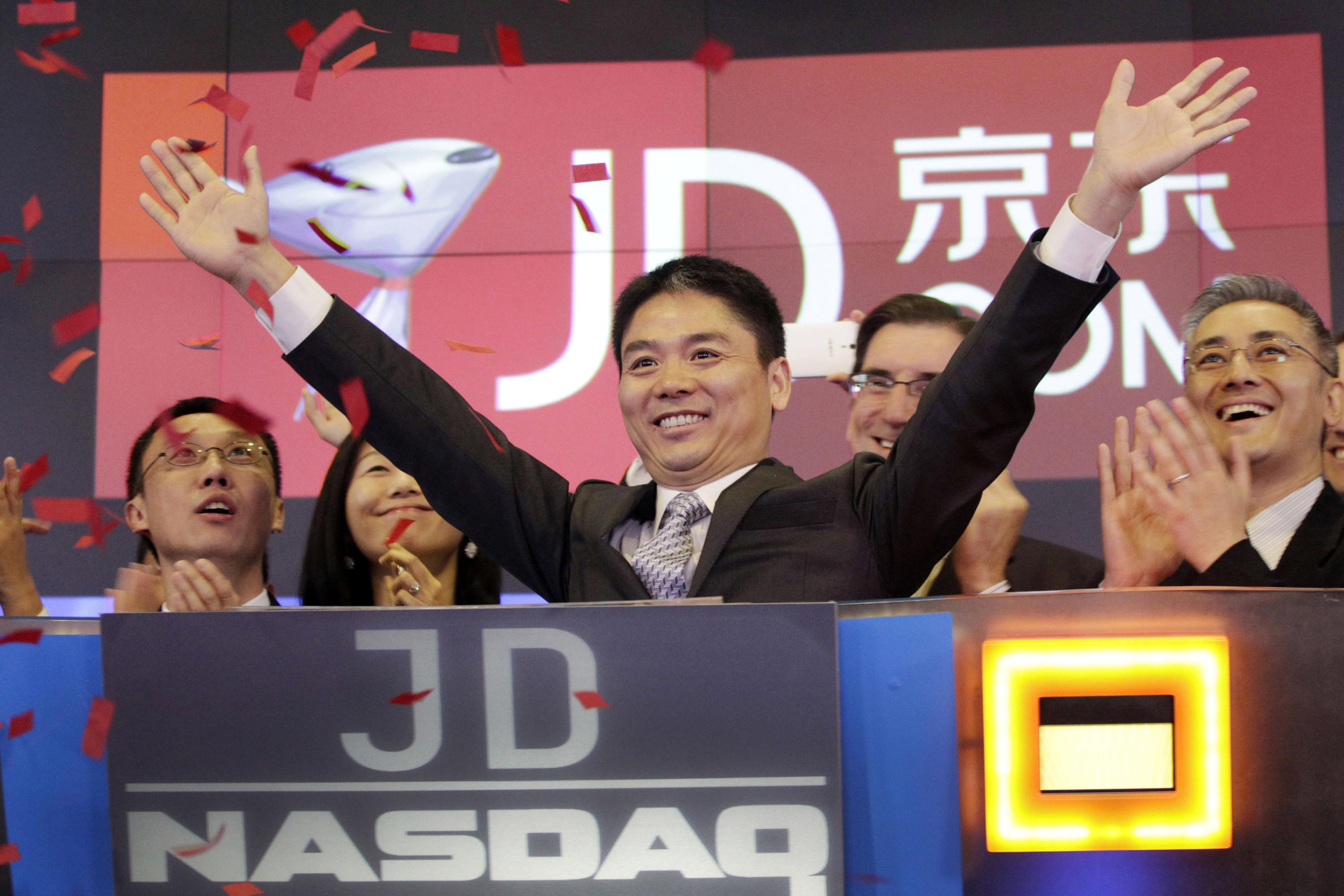 JD.com founder Richard Liu leaves CEO post | AP News