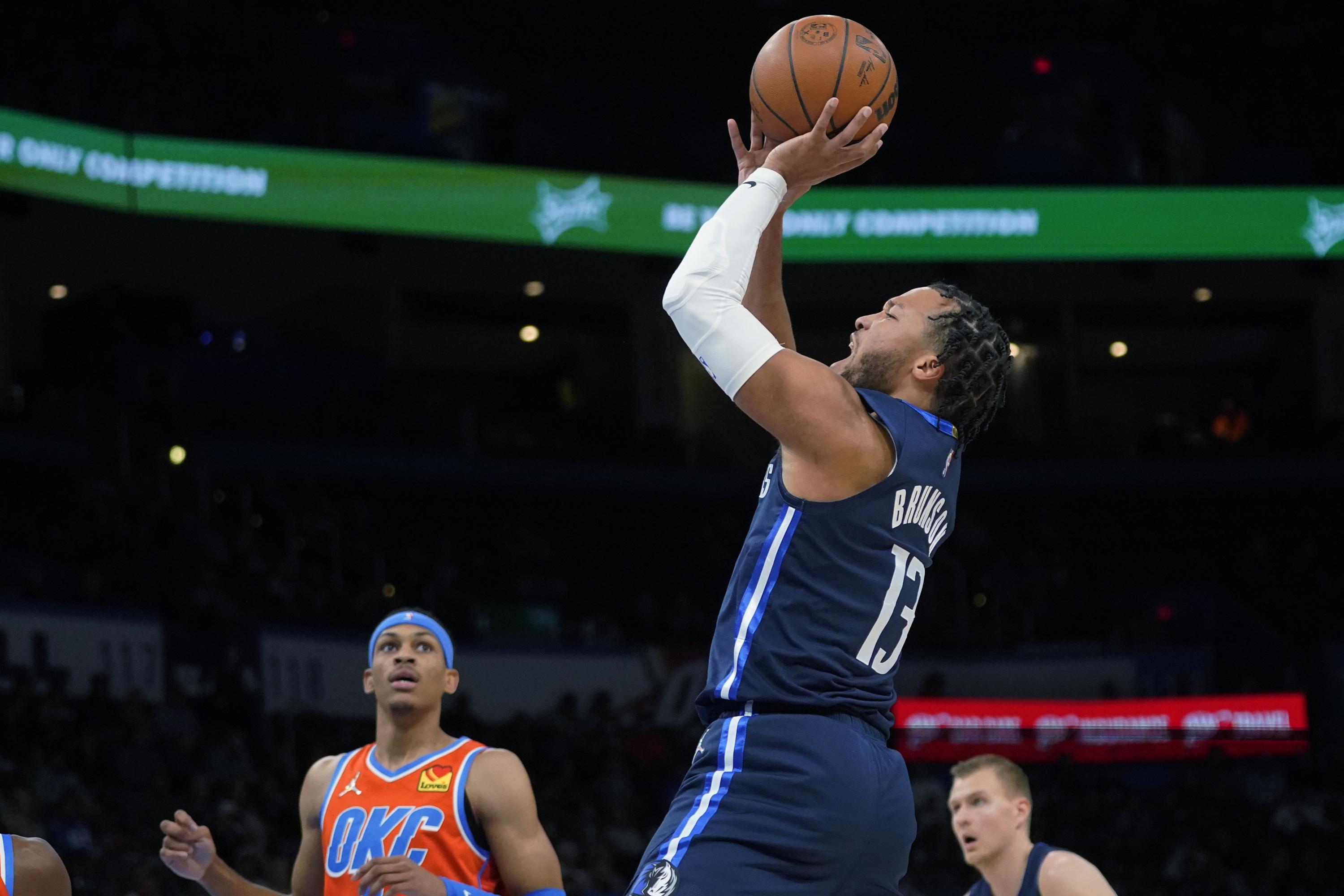 Sin Doncic, Brunson guía a Mavericks a triunfo sobre Thunder | AP News