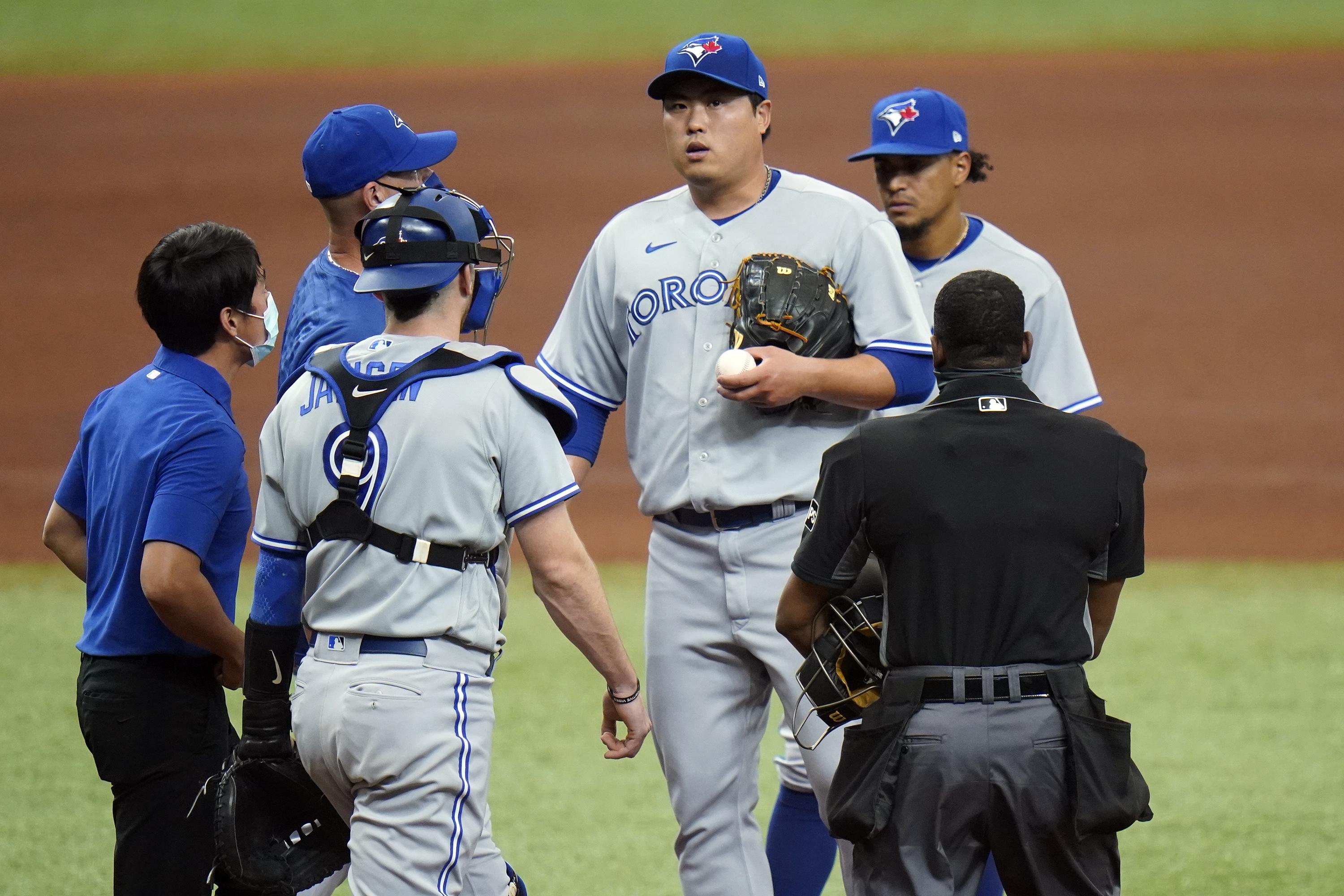 Ryu exits early with strain, Jays 'pen finishes off Rays 1-0 | AP News
