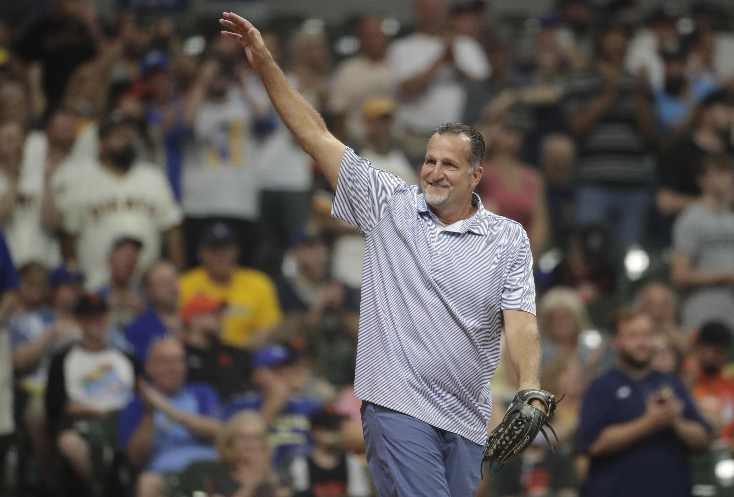 Longtime Brewers coach Ed Sedar, 60, announces retirement | AP News