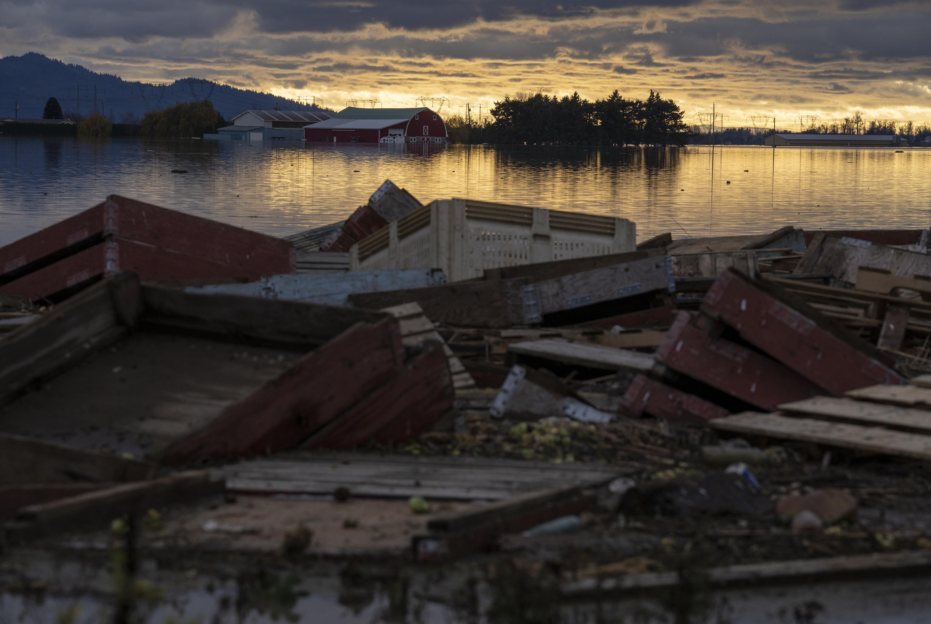 Canada finds 4th body after British Columbia mudslide | AP News