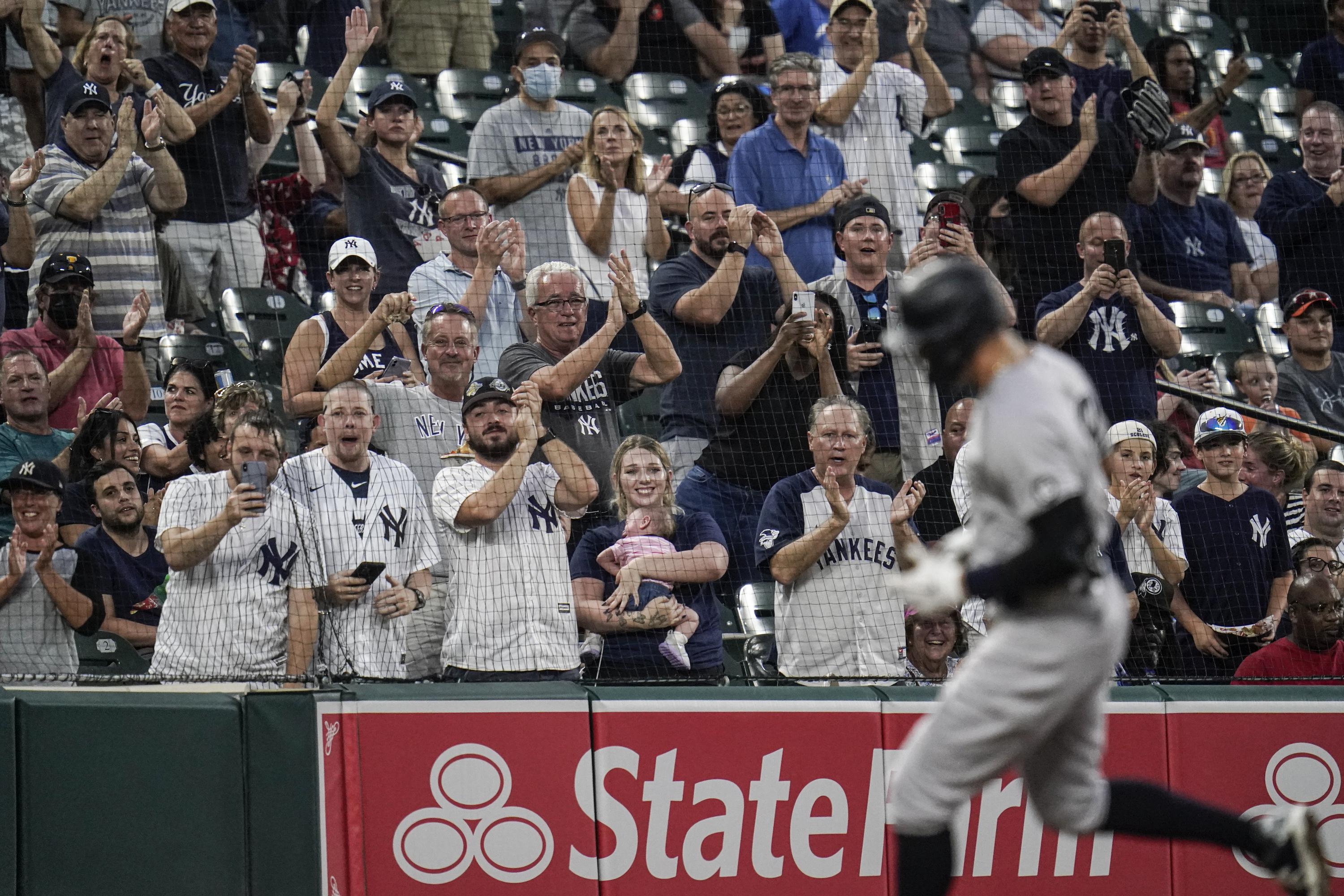 Judge pone en marcha ataque de 5 jonrones; Yanquis ganan | AP News