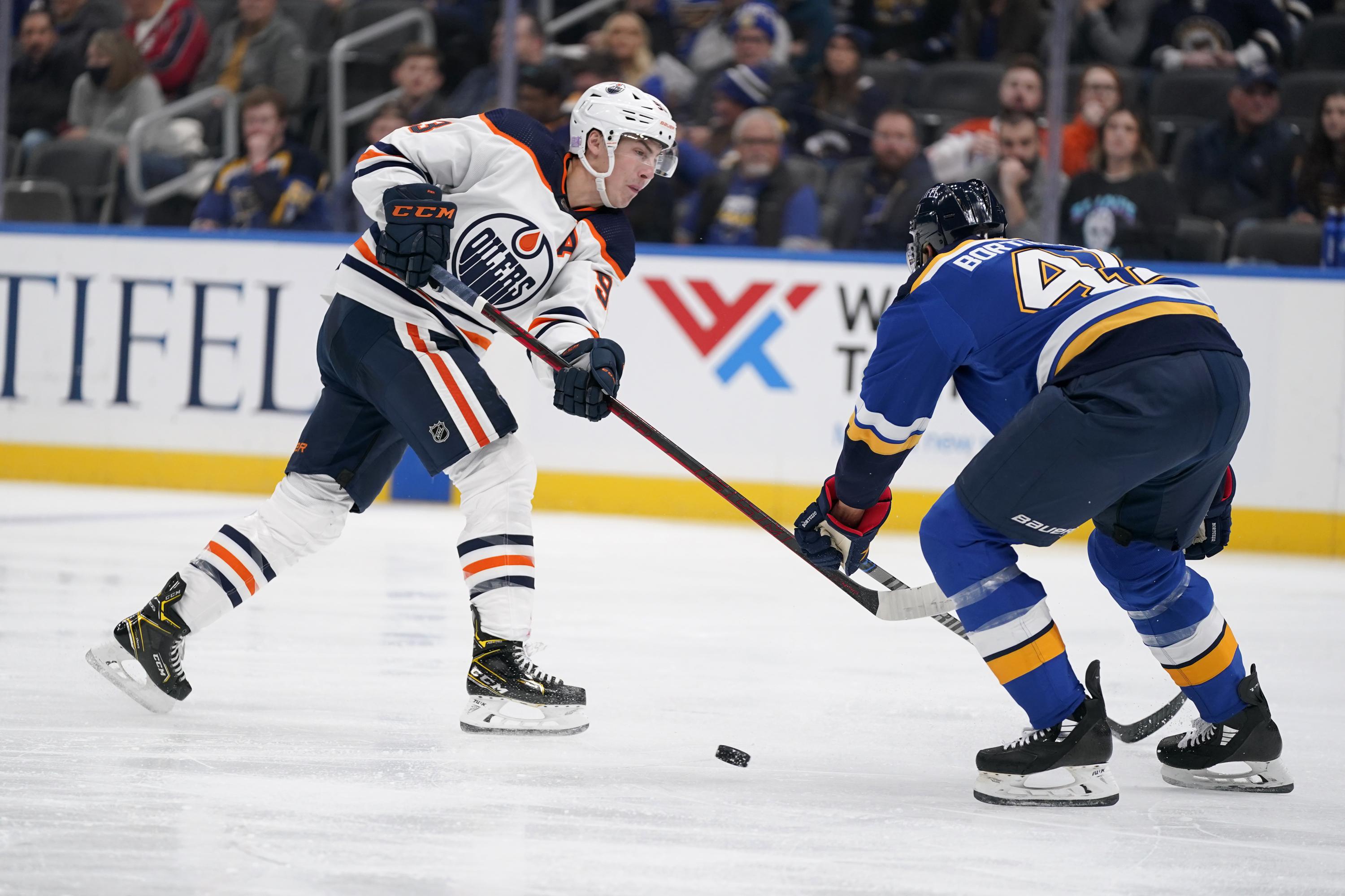 Oilers' Yamamoto scores in last minute in 5-4 win over Blues | AP News