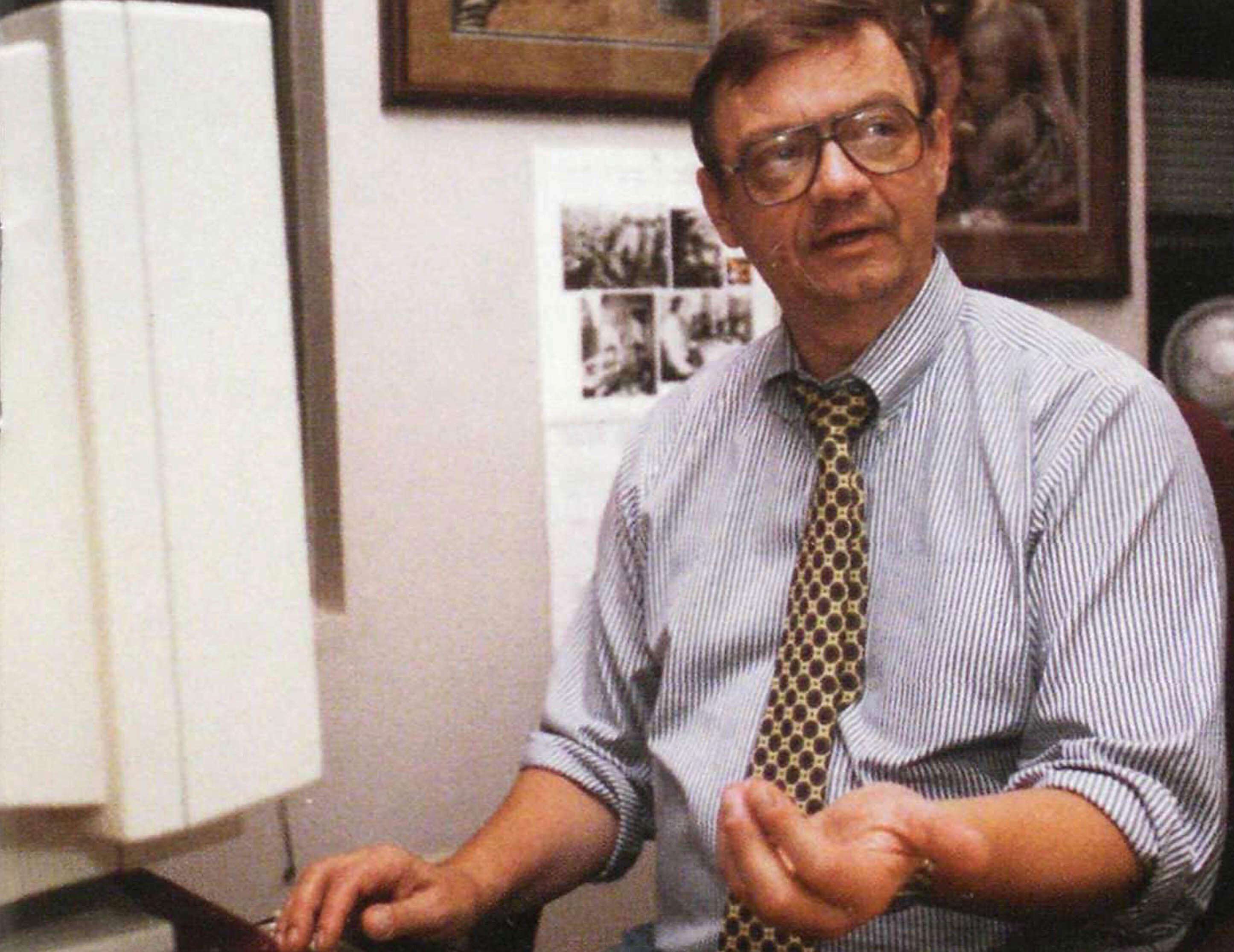 Longtime AP Alaska bureau chief Dean Fosdick dies at age 80 | AP News