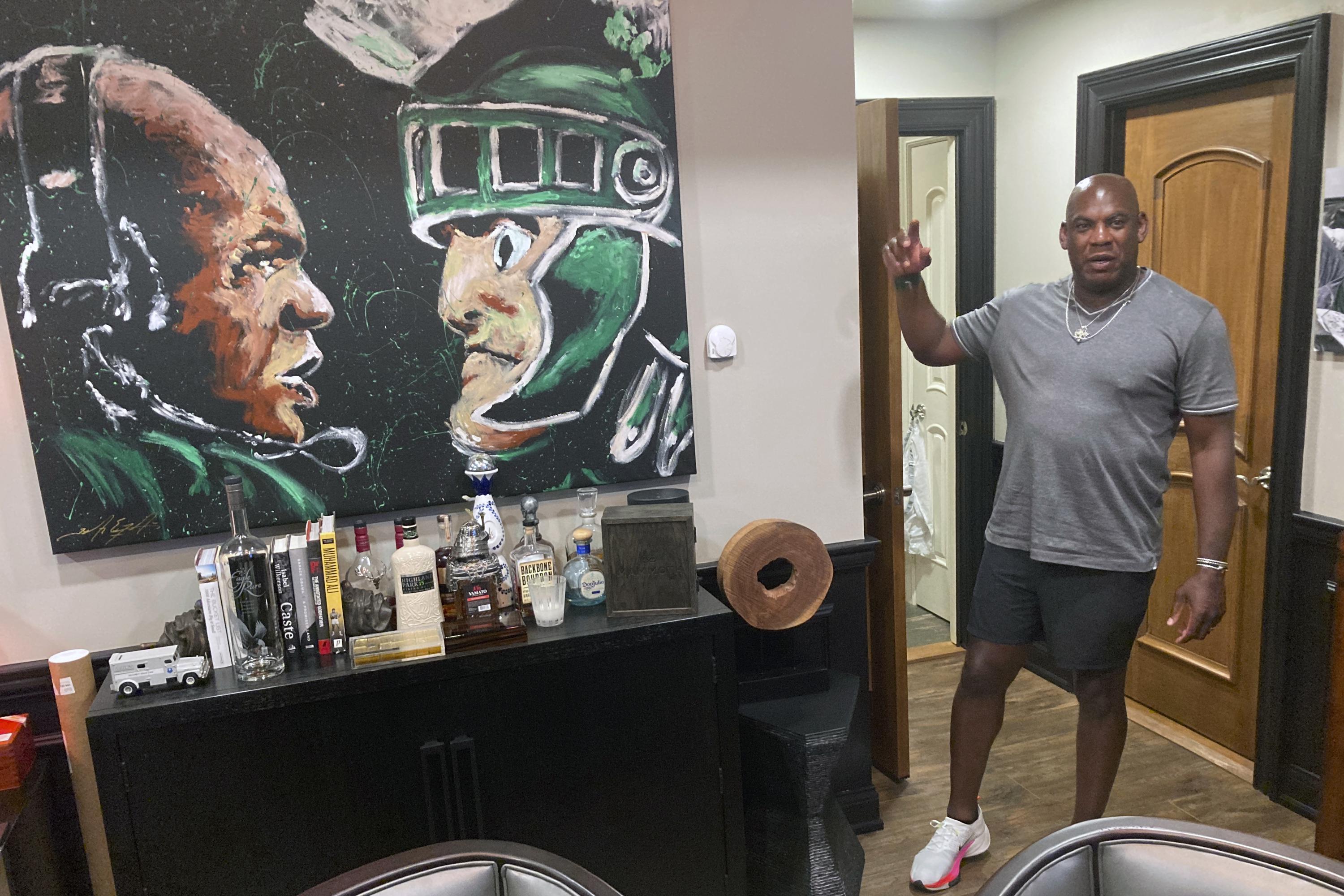 Michigan State Coach Mel Tucker Always On Brand To Promote Ap News 